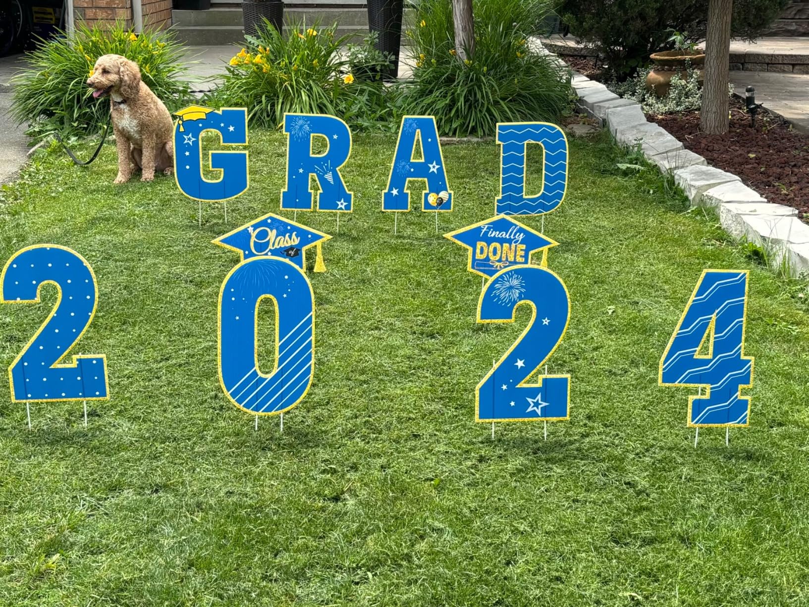 MAIAGO 11PCS Graduation Yard Sign with 22 Stakes, 16 Inches Oversize ...