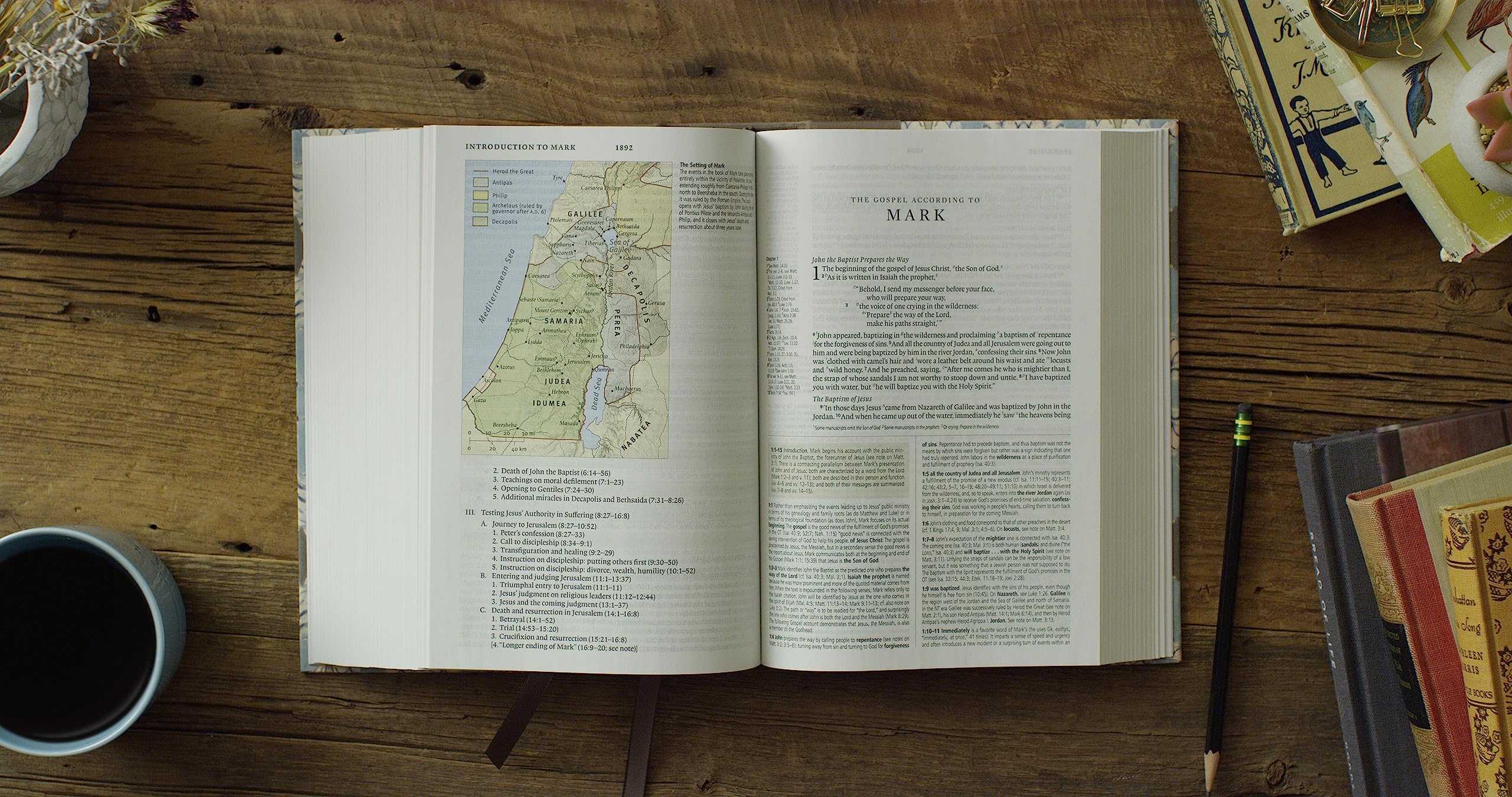 Snapklik.com : ESV Study Bible, Artist Series