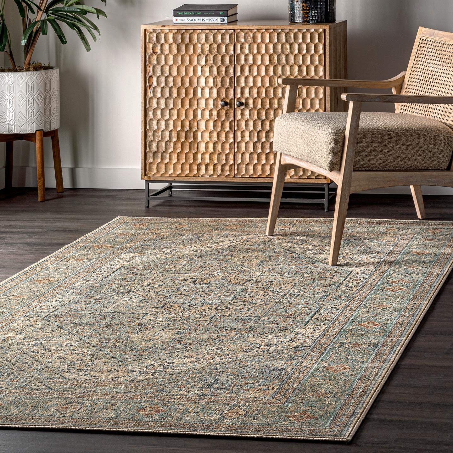 nuLOOM Carol Medallion Area Rug