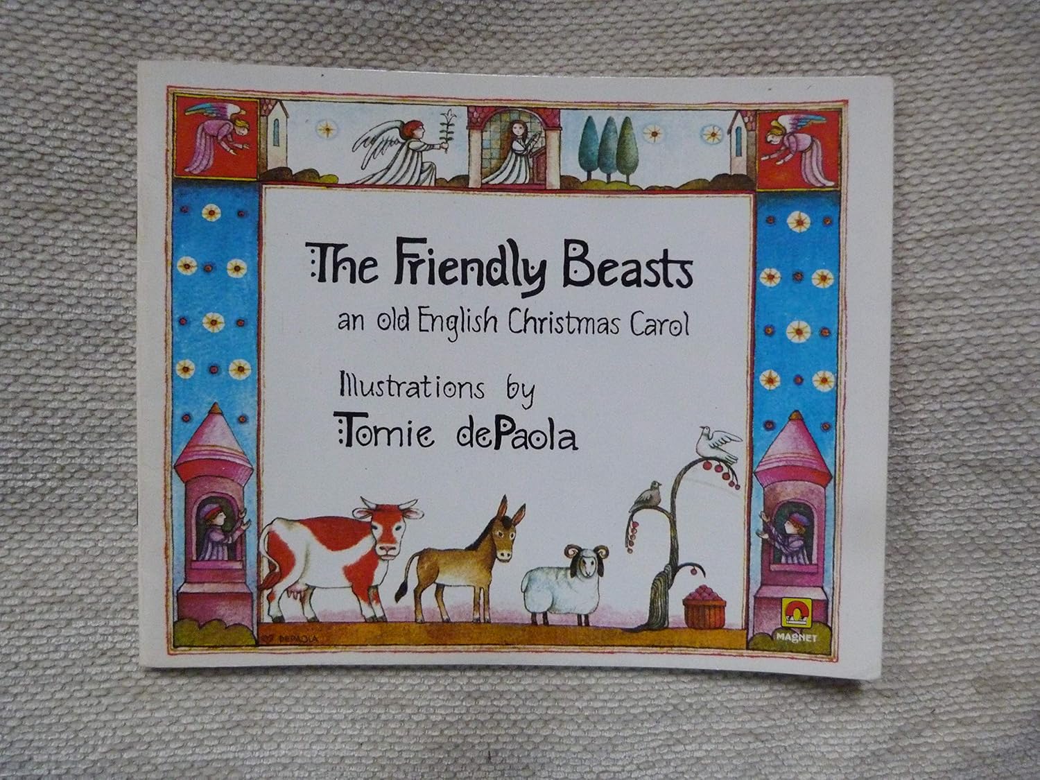 The Friendly Beasts: Tomie dePaola: 9780416471403: Amazon.com: Books