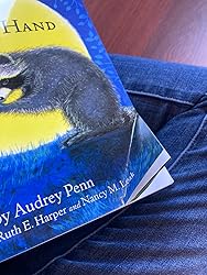 The Kissing Hand: Penn, Audrey, Harper, Ruth: 9781933718101: Amazon.com ...