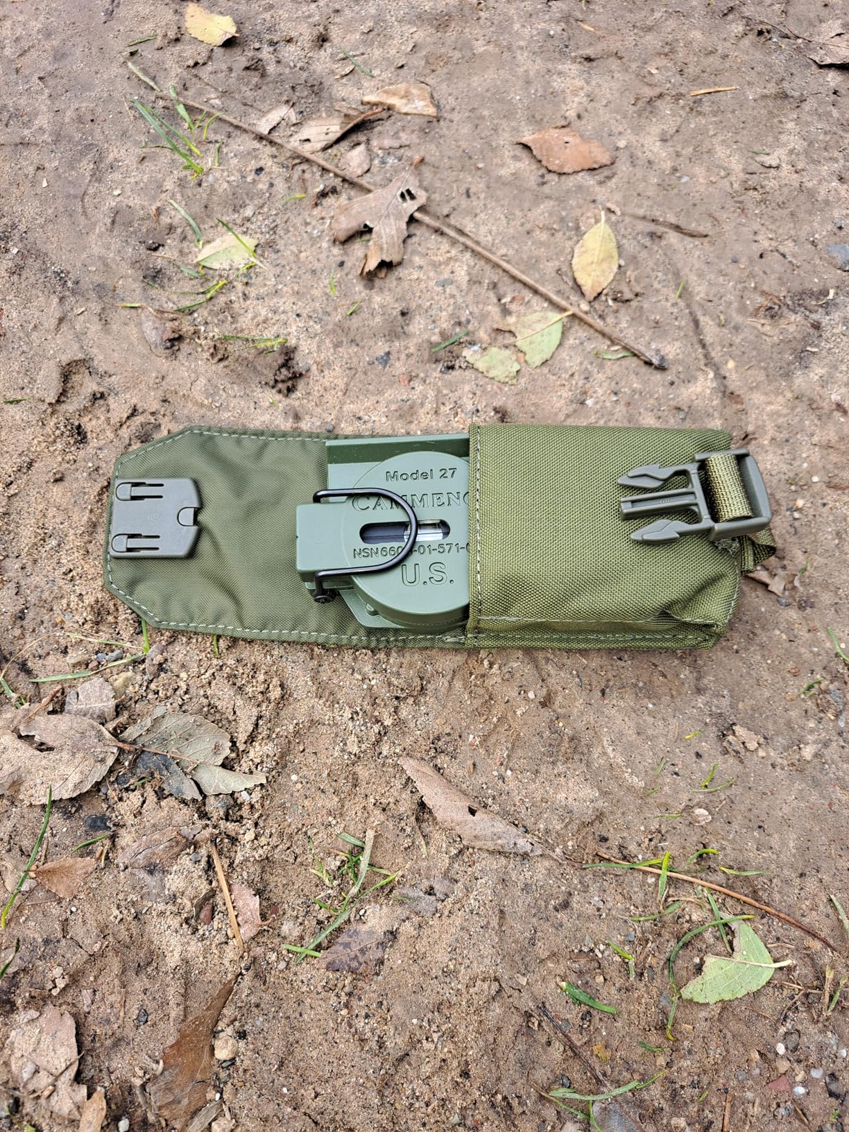 Amazon.com : Helikon-Tex Compass-Survival Pouch Adaptive Green : Sports ...
