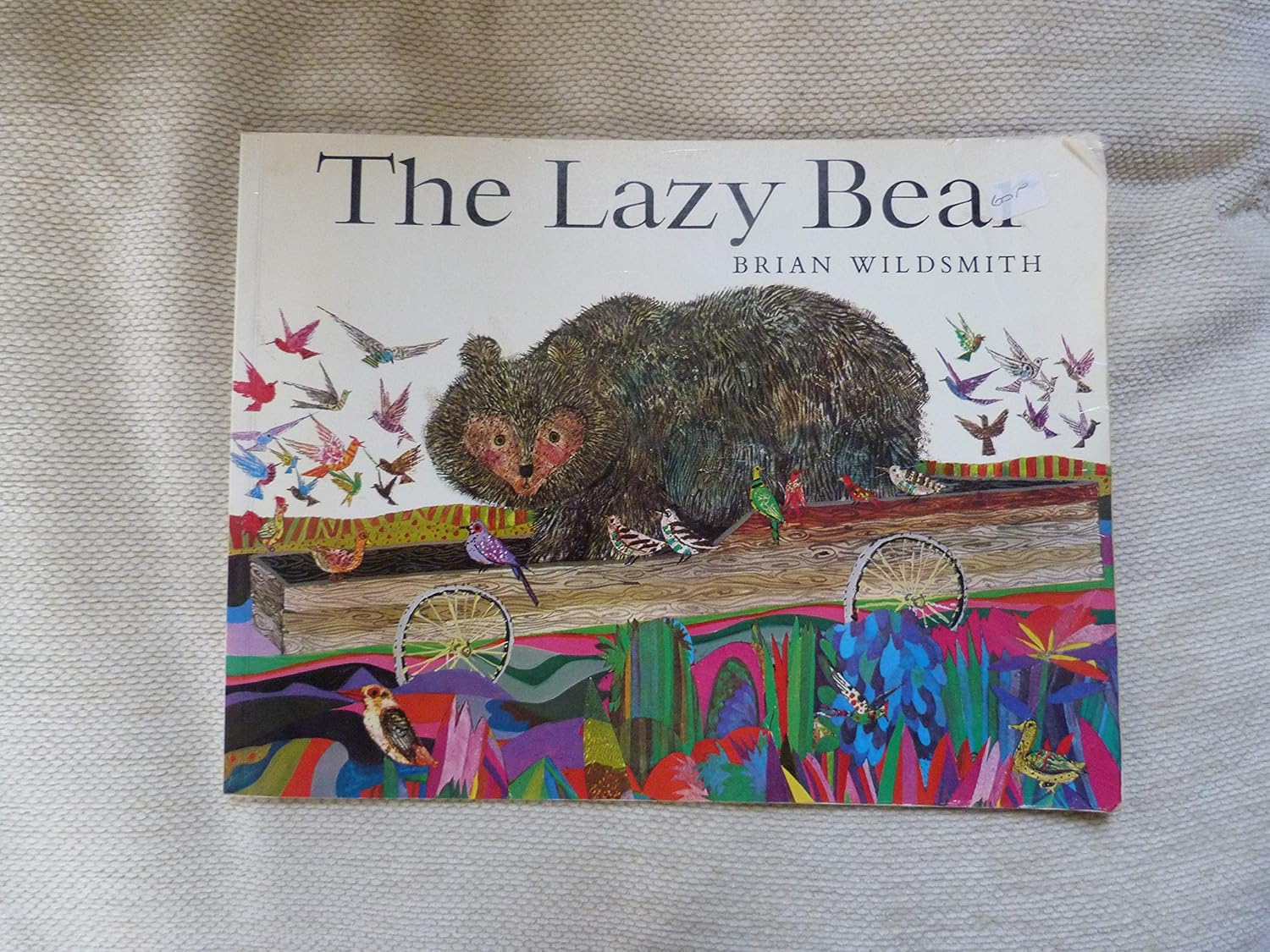 The Lazy Bear: Wildsmith, Brian: 9780192721587: Amazon.com: Books