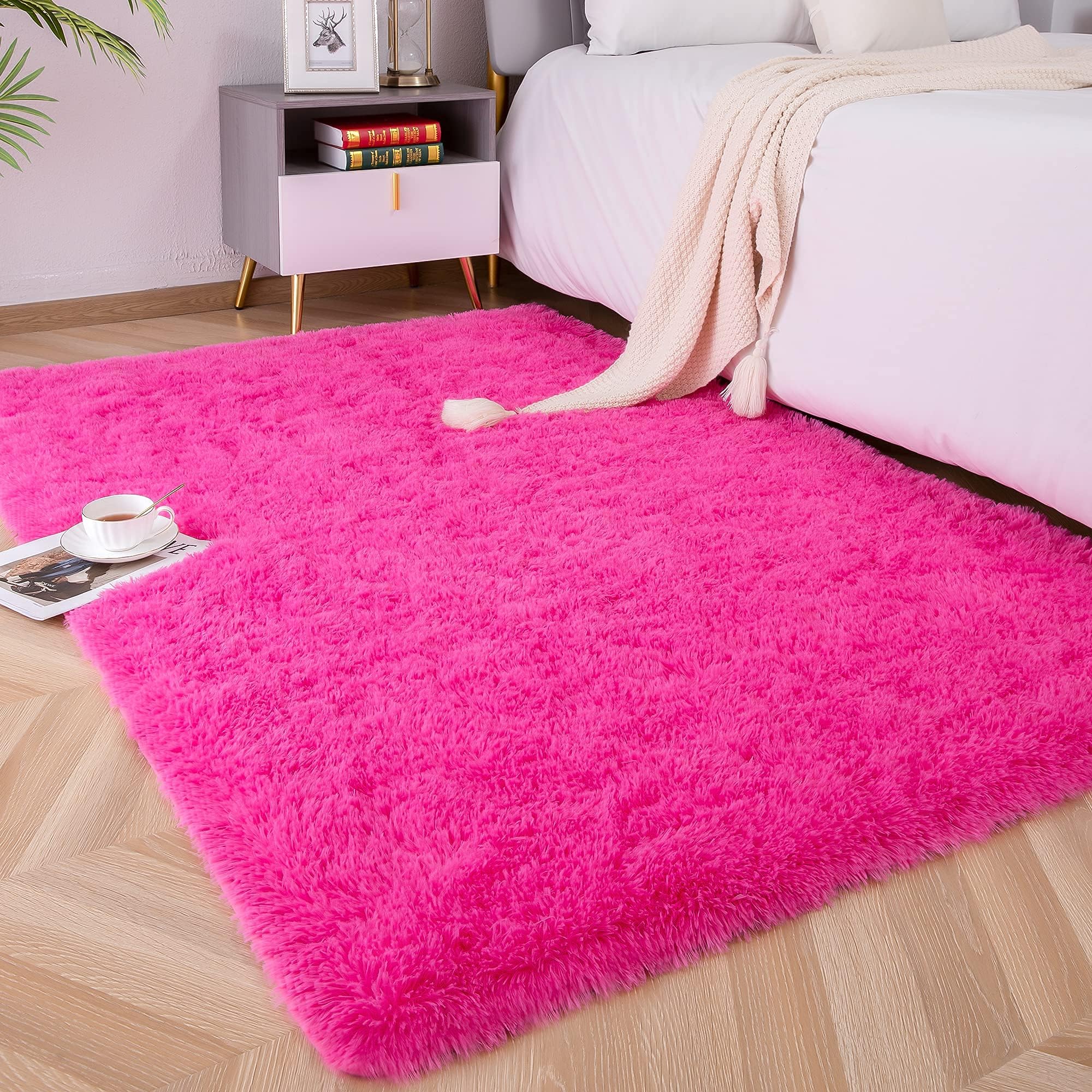 Amazon.com: LOCHAS Ultra Soft Indoor Modern Area Rugs Fluffy Living ...