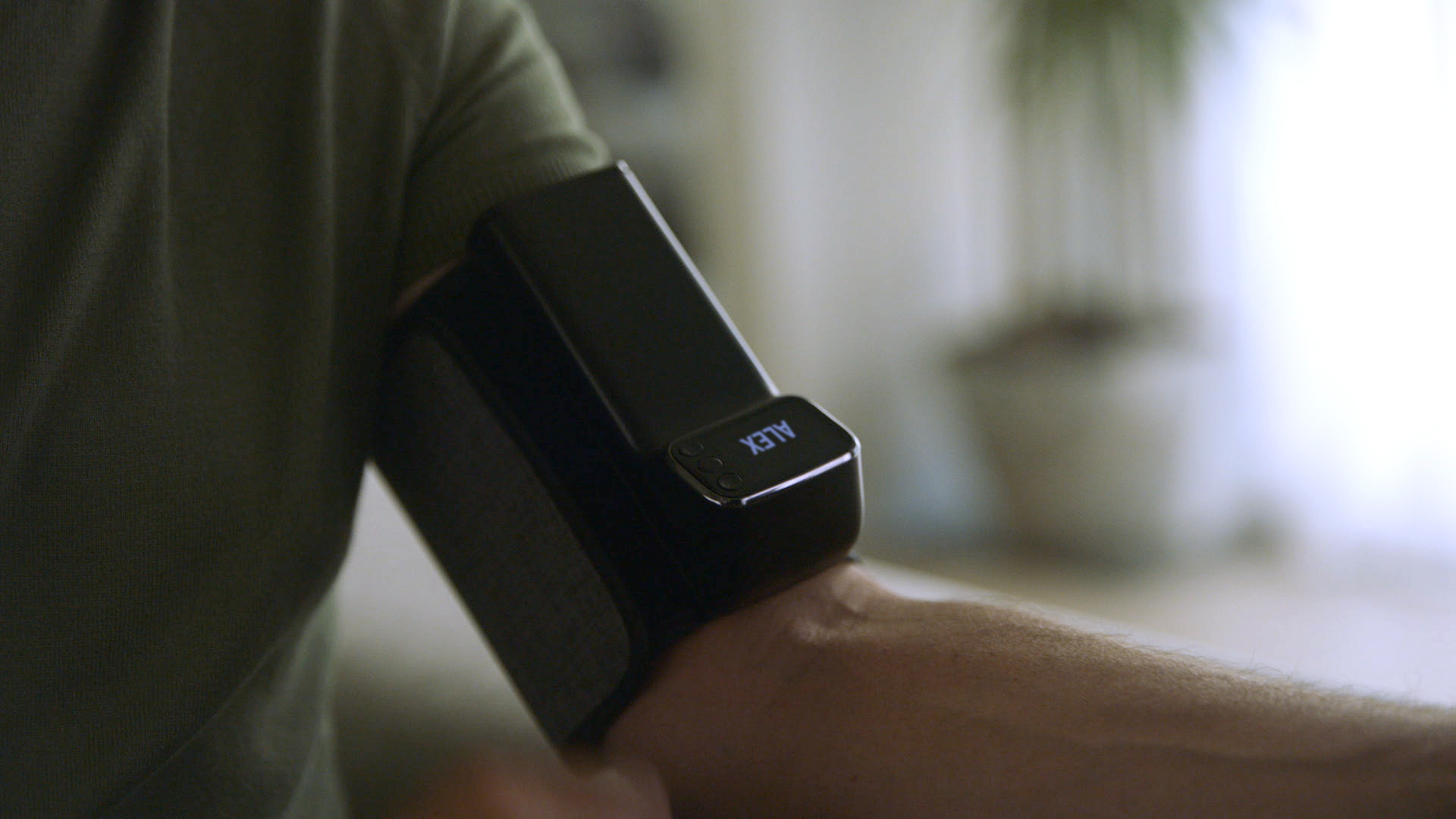 Snapklik.com : Garmin Index BPM, Smart Blood Pressure Monitor, FDA ...