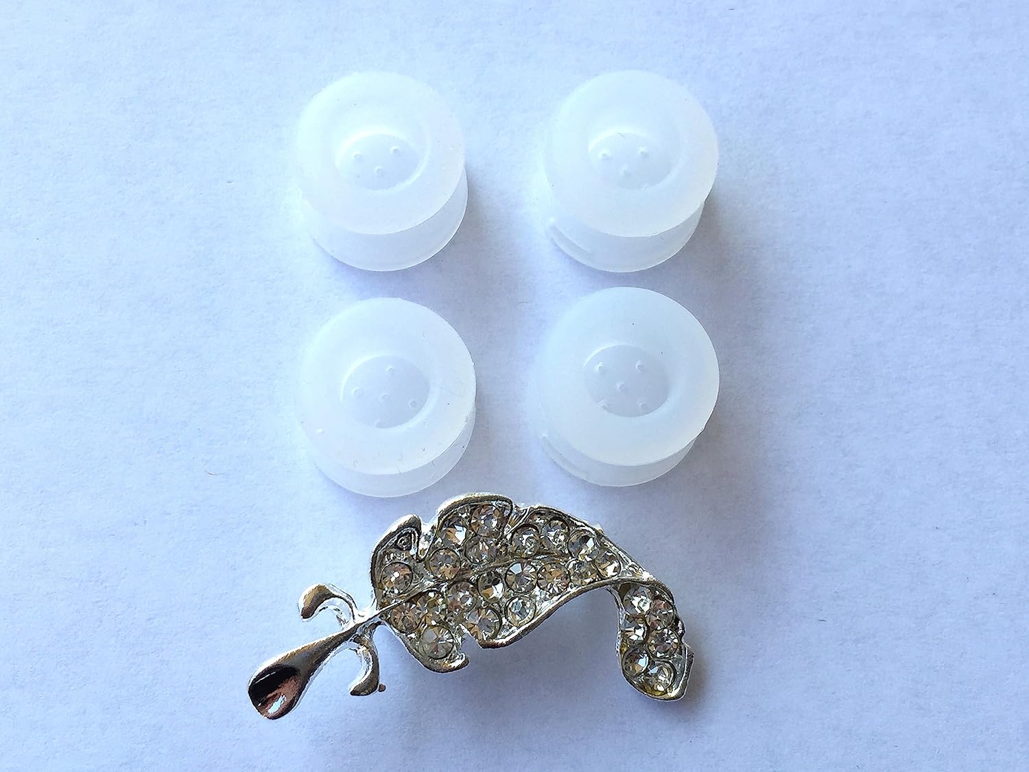 Amazon.com: 4pcs Medium M Earbuds Eartips Compatible with Motorola Boom ...