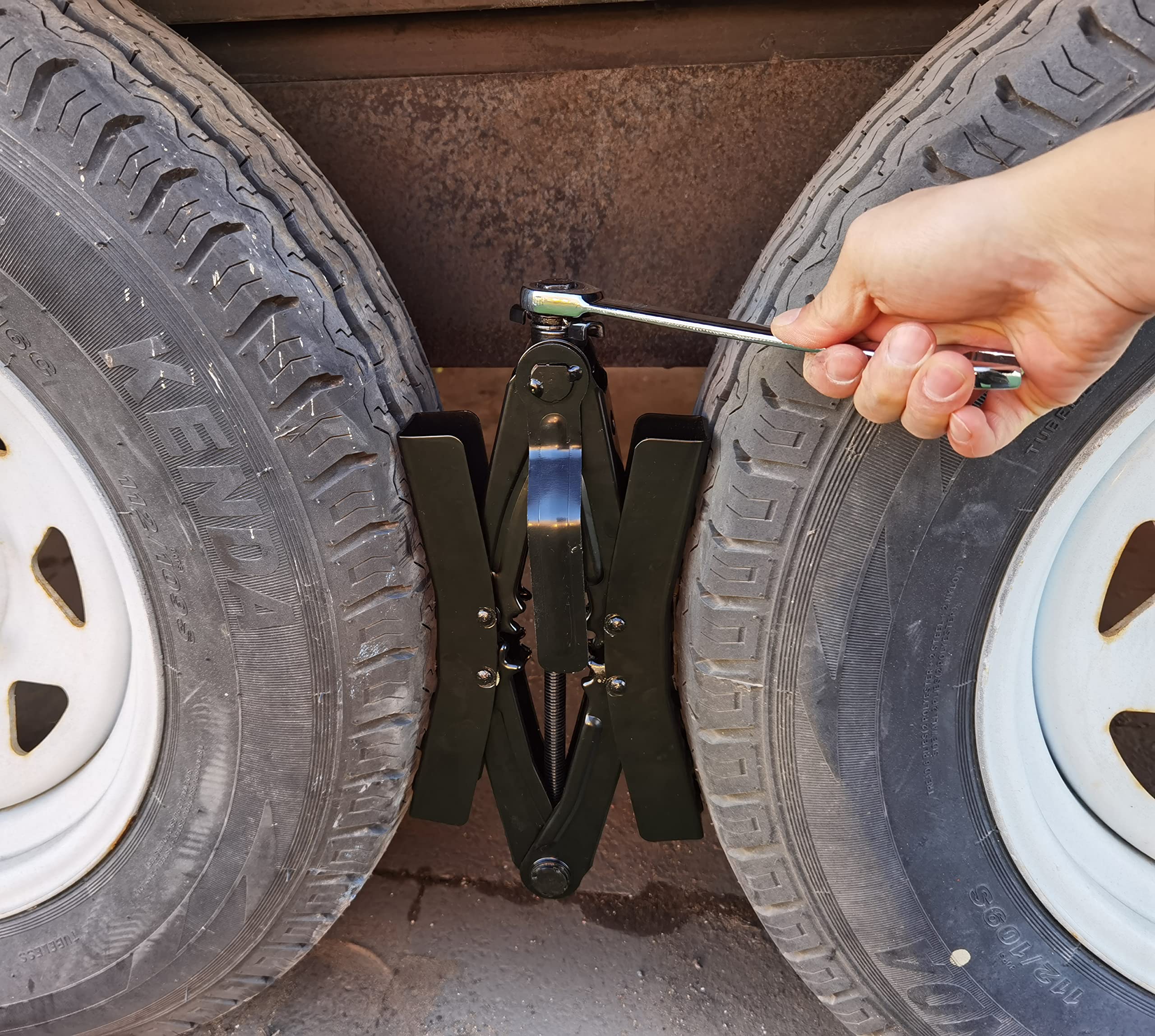 Snapklik.com : MaxxHaul 50627 Tandem Wheel Chock Stabilizers For Camper ...