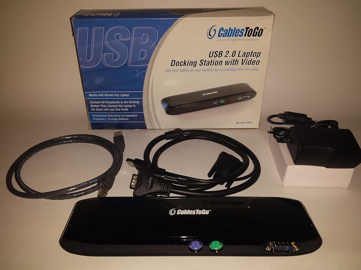 Amazon.com: C2G/Cables to Go 28652 USB 2.0 Laptop Docking Station with ...