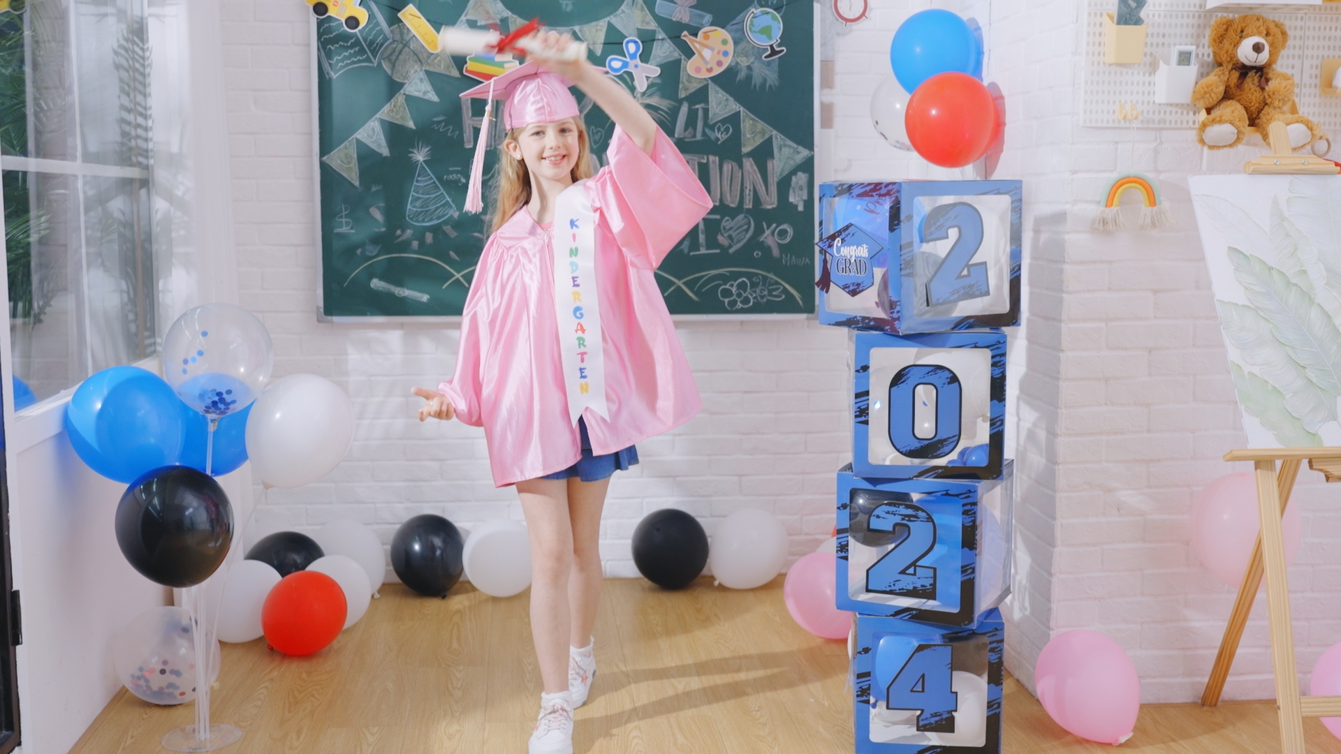 2025 Graduation Gifts For Kids Retisee 24-Piece Preschool Graduation ...