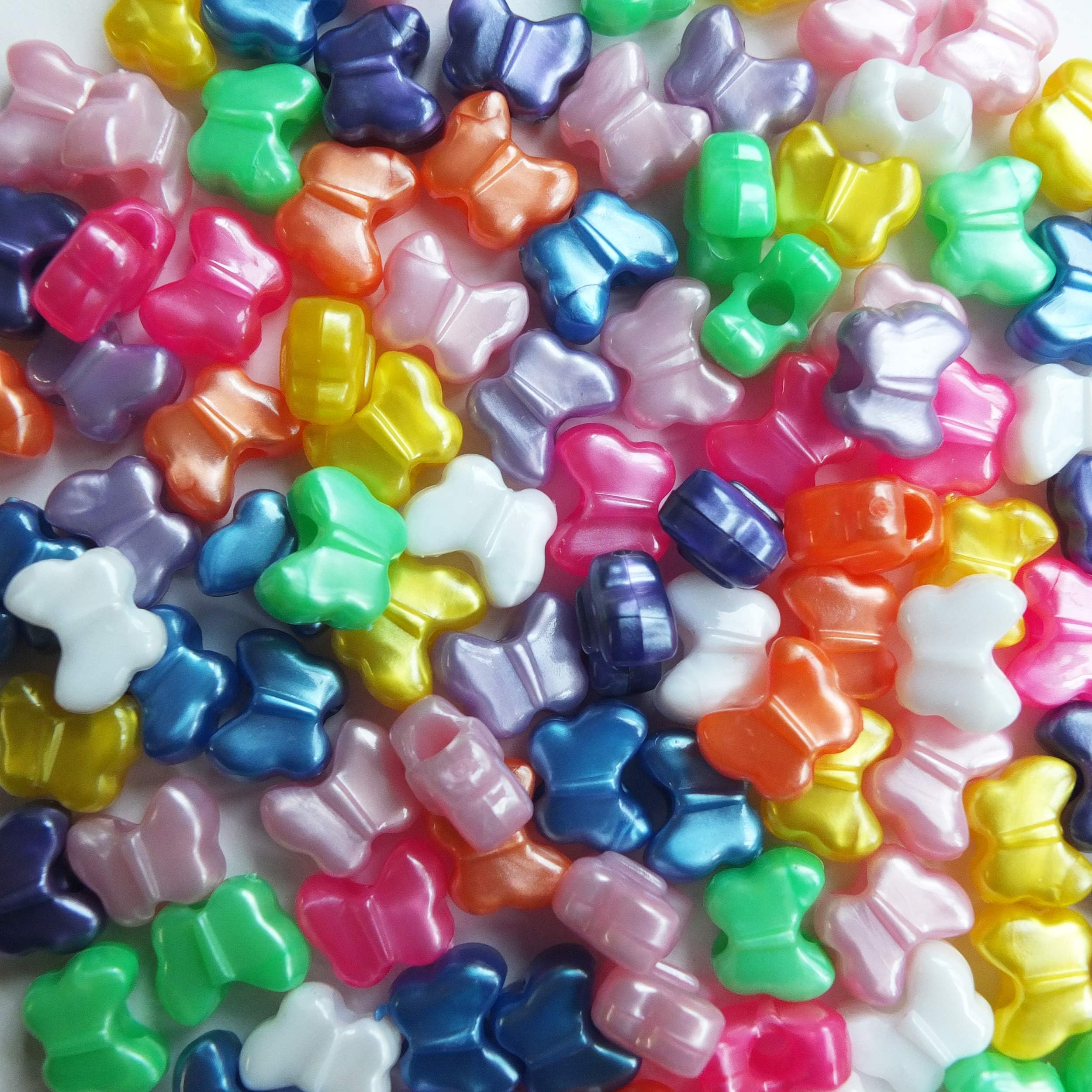 Amazon.com: UPINS 1200Pcs Colored Shaped Pony Beads Mixed Perforated ...