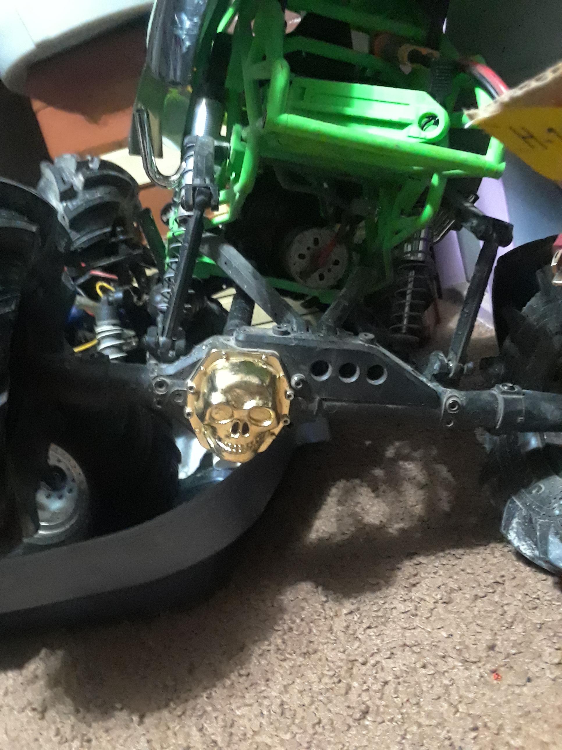 Amazon.com: Hot Racing WRA12CT04 Metal Skull AR60 Diff Cover (Gold ...