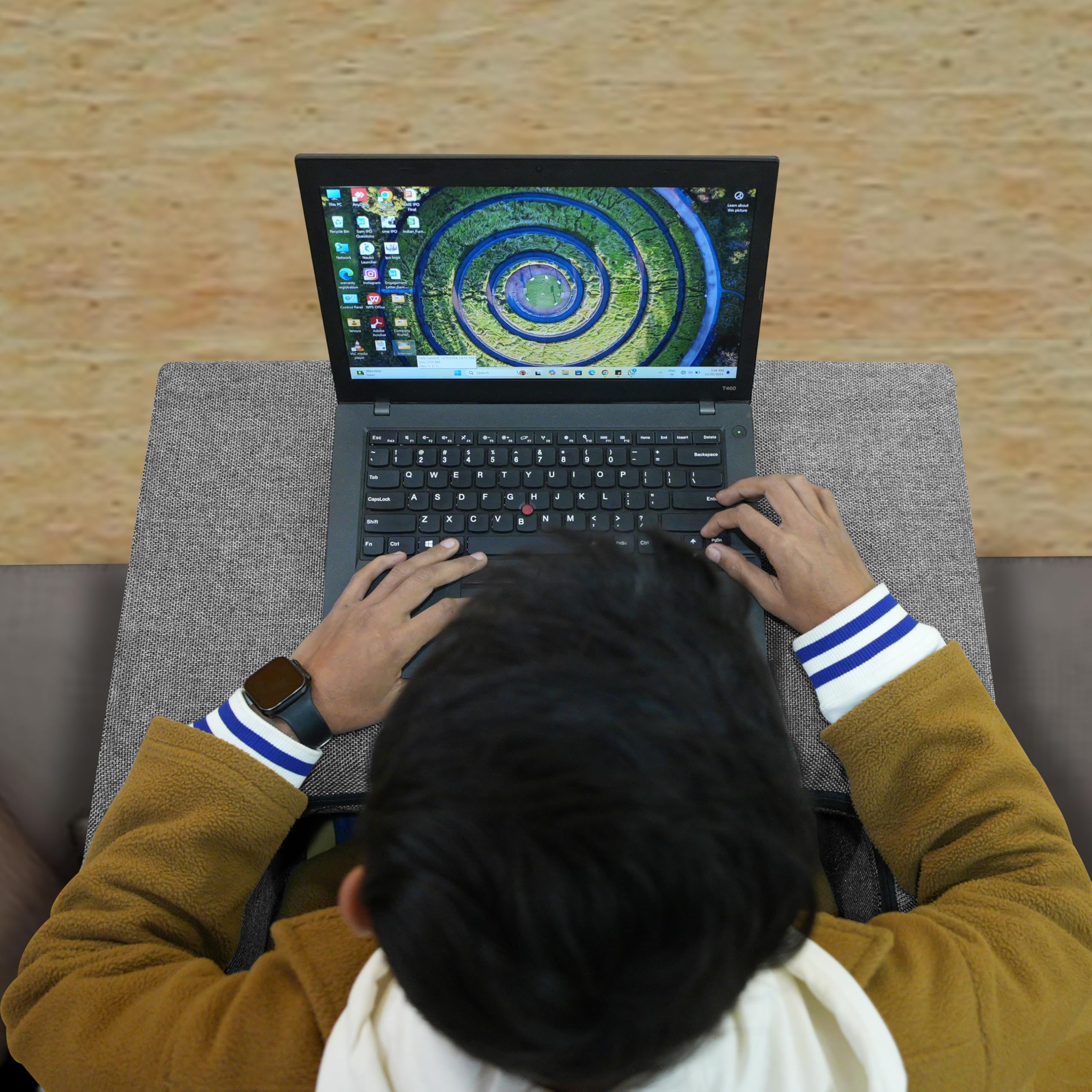 Dr. Smith Lap Desk Pillow | Portable Computer Table & Laptop Lap Desk ...