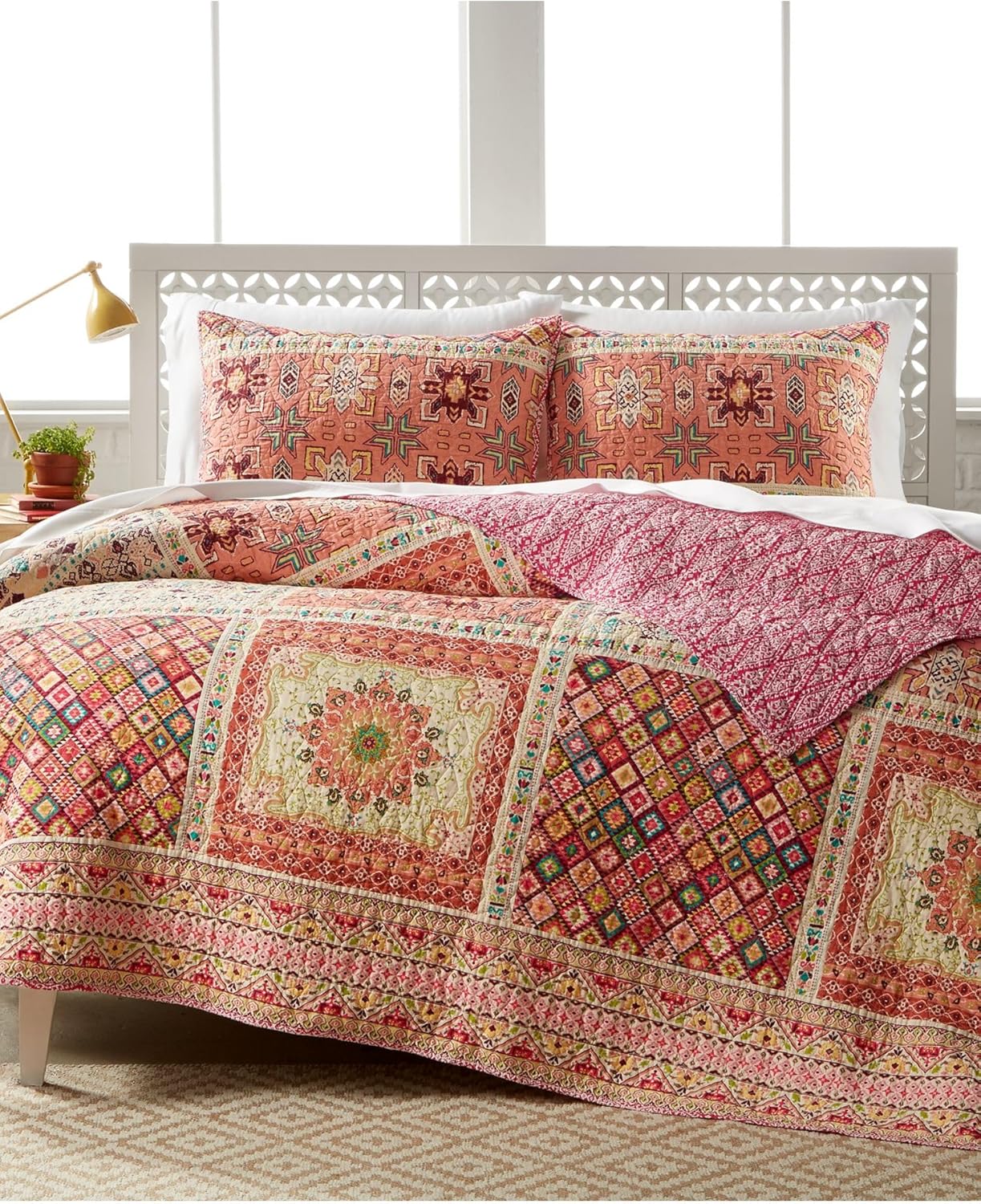 Amazon.com: Jessica Simpson Tika Quilt - Full/Queen : Home & Kitchen