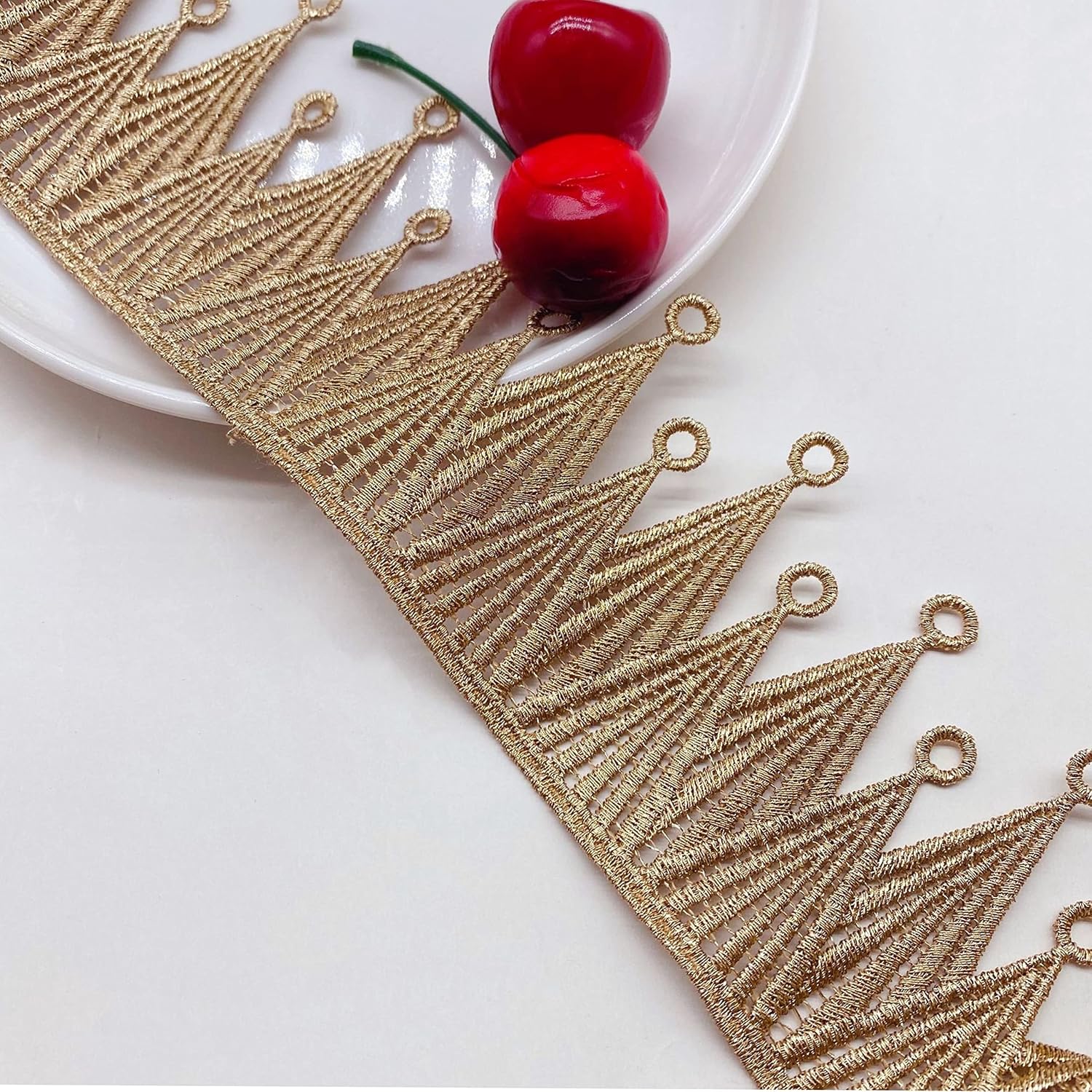 Amazon.com: 3 Yards Gold Crown Pattern Lace Trim, Metallic Embroidery ...