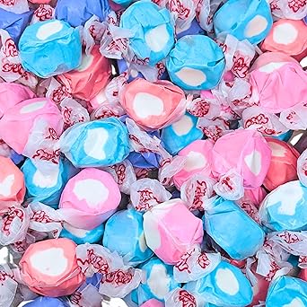 Amazon.com : Holiday Premium Berries & Crème Saltwater Taffy Creamy Mix ...