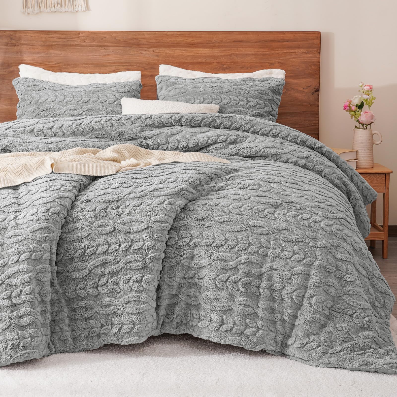 Amazon.com: PHF Fluffy Sherpa Fleece Queen Comforter Set, 3 Pieces Warm ...