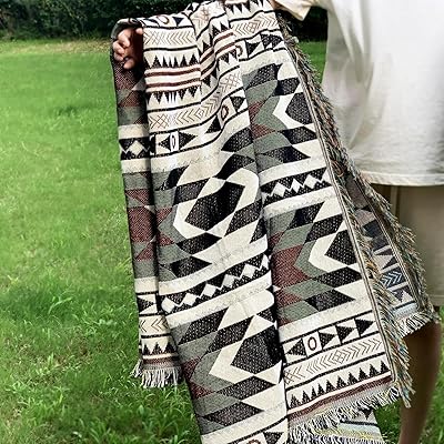 Amazon.com: Aztec Patterned Throw Blanket with Soft Sherpa Lining ...