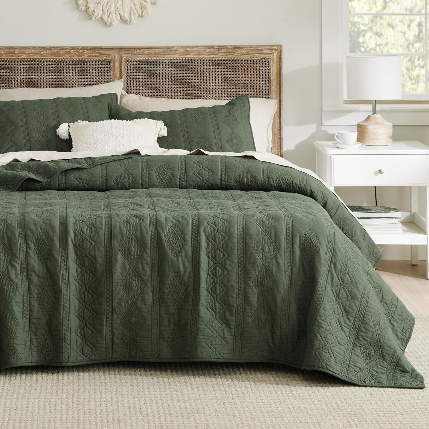 Bedsure 100% Cotton Quilt Set, Lightweight Queen Bedspread, Olive Green ...