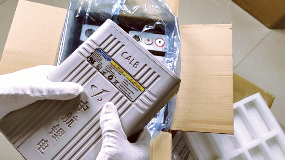 Watch 3.2V 100AH CALB LiFePO4 Battery CA100 on Amazon Live