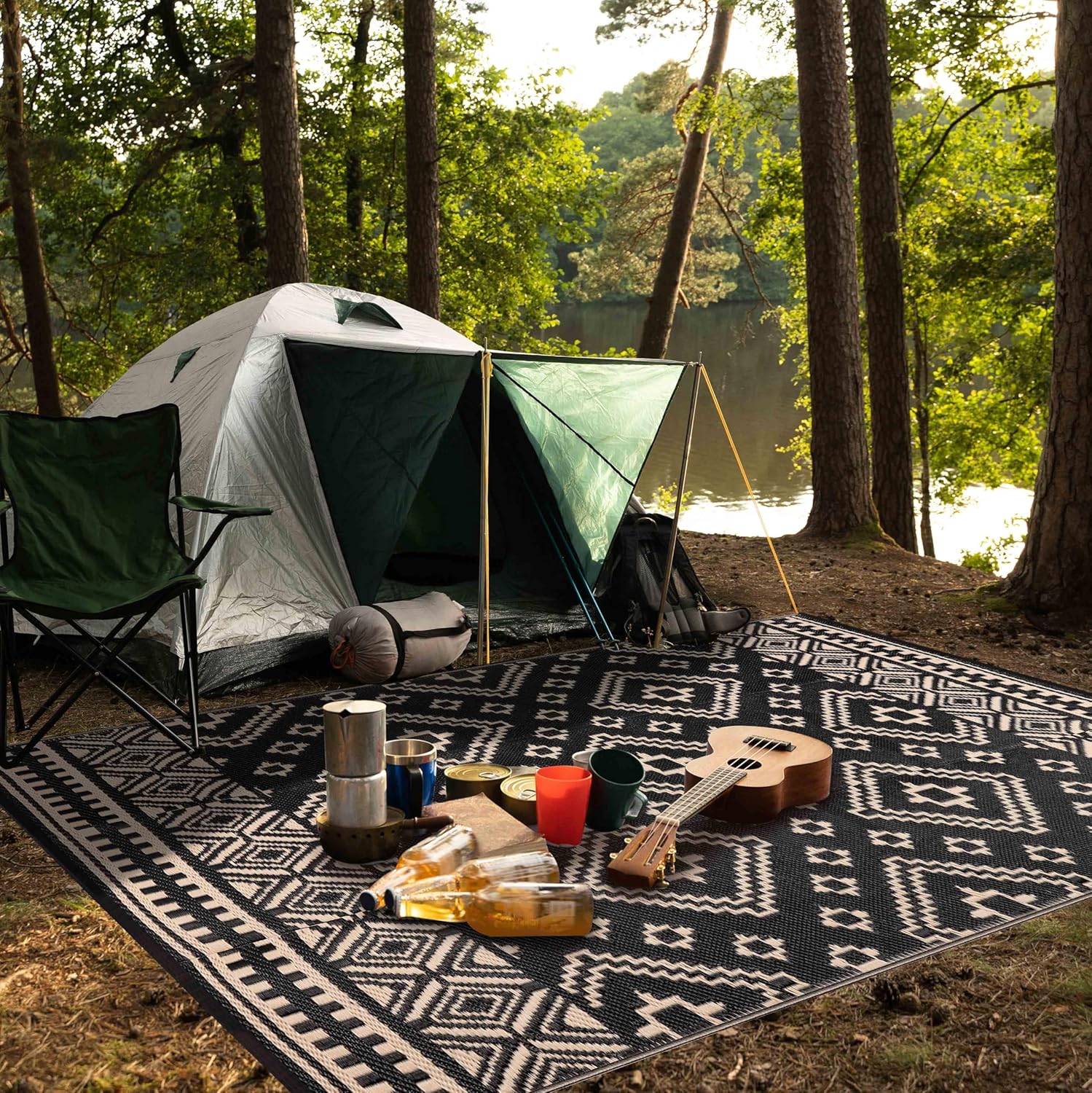 Green Decore Reversible Recycled Plastic Camping and Picnic Rugs ...