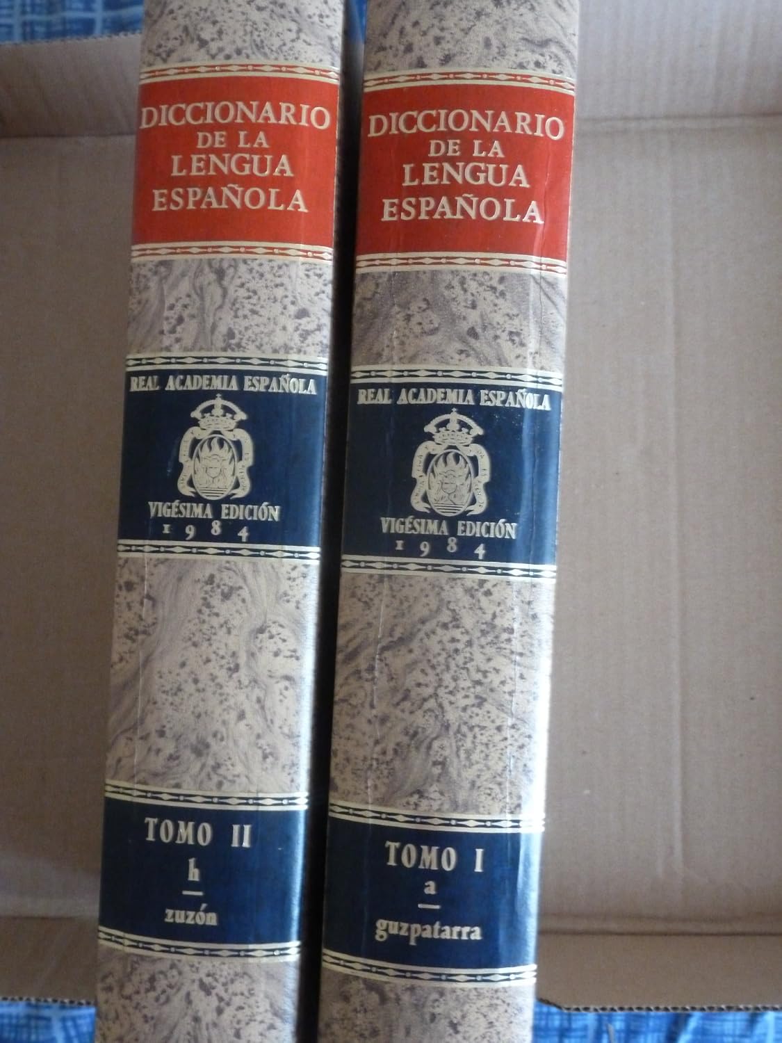 Diccionario de la lengua española. : Real Academia Española: Amazon.es ...