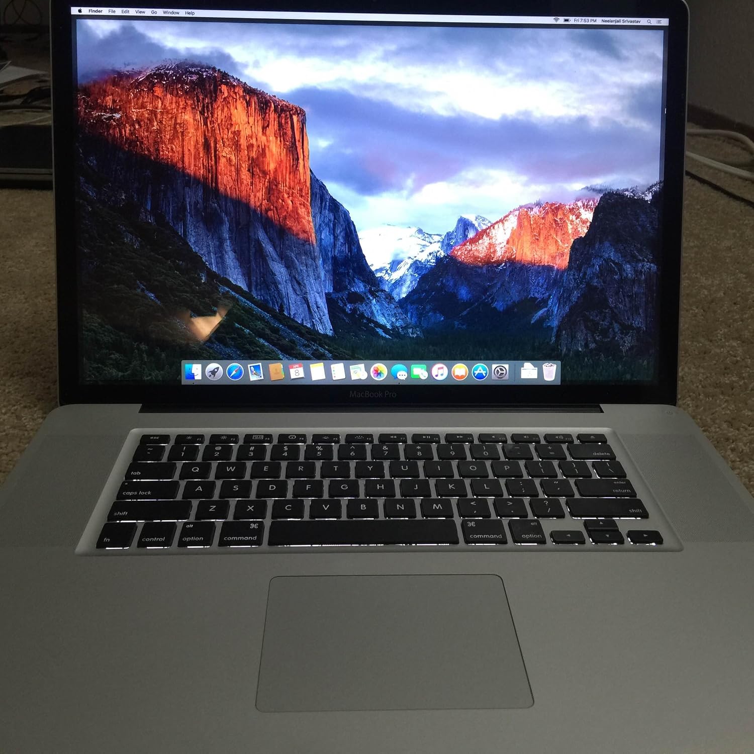 Amazon.com: APPLE Macbook Pro 17 inch notebook - 2.53GHz Intel Core i5 ...
