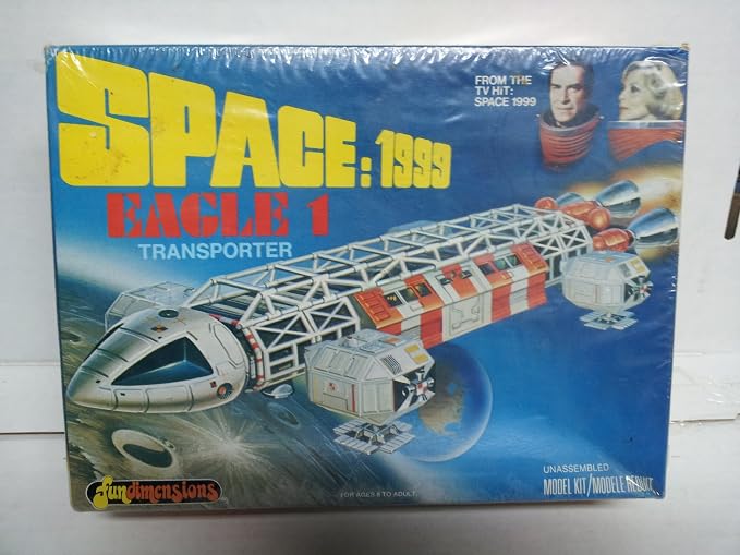 Amazon.com: 1975 Space 1999 Eagle Transporter Model Kit Fundimensions ...