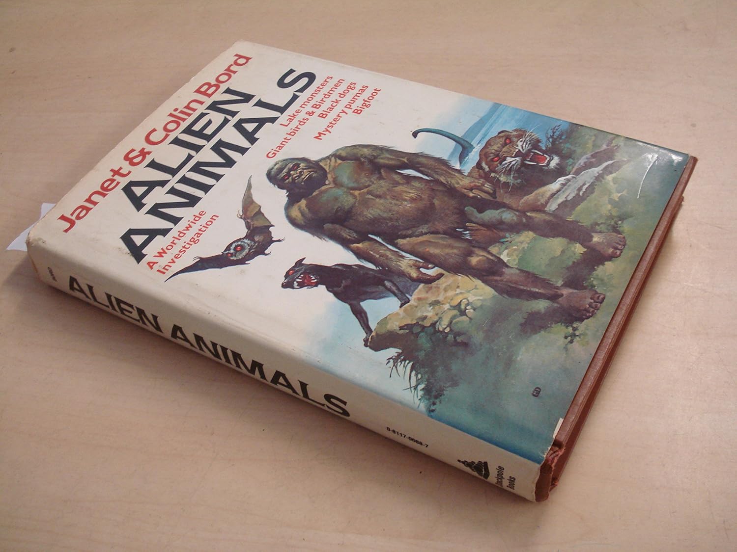 Alien animals: A Worldwide Investigation - lake Monsters, Giant Birds ...