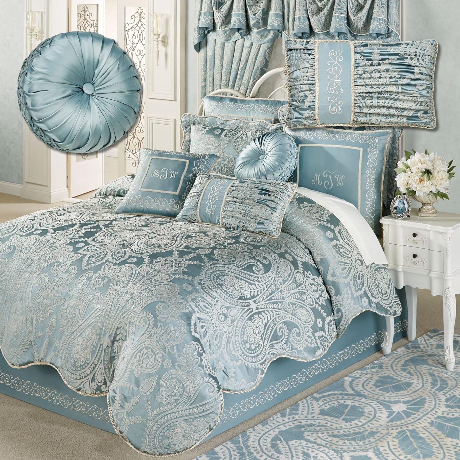 Amazon.com: Touch of Class Regency Queen Comforter Set with Rectangle ...