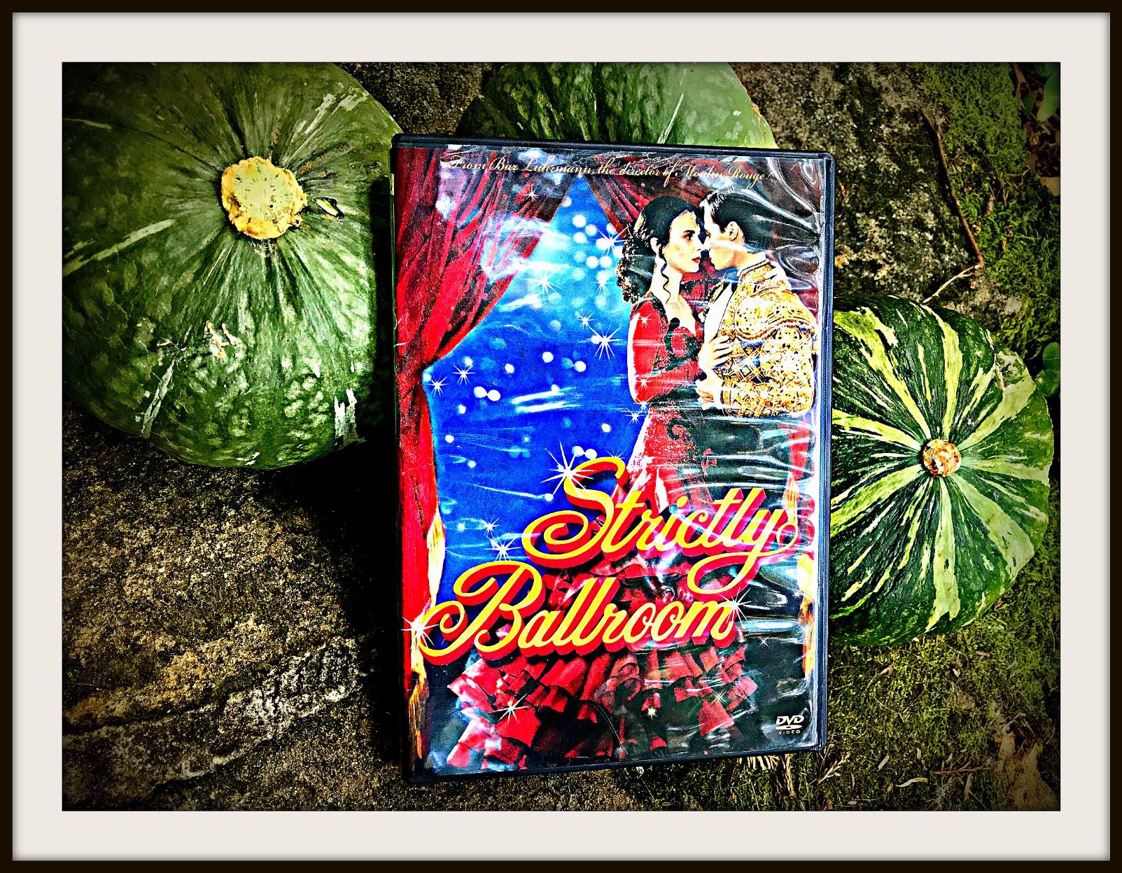 Amazon.com: Strictly Ballroom [VHS] : Paul Mercurio, Tara Morice, Bill ...