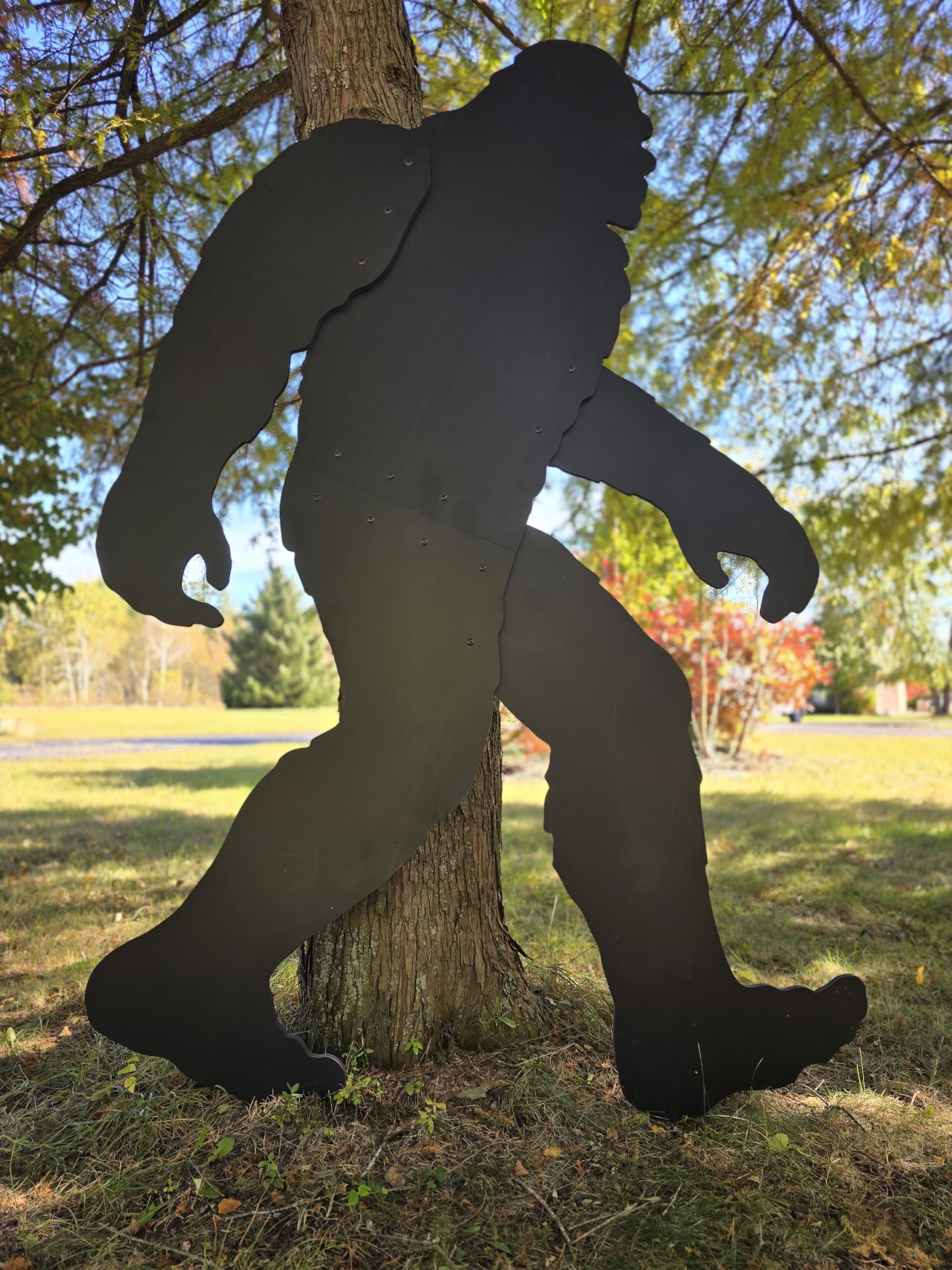 Amazon.com: FrontYard Originals 7 Foot 7 Inch Tall Bigfoot Outdoor ...
