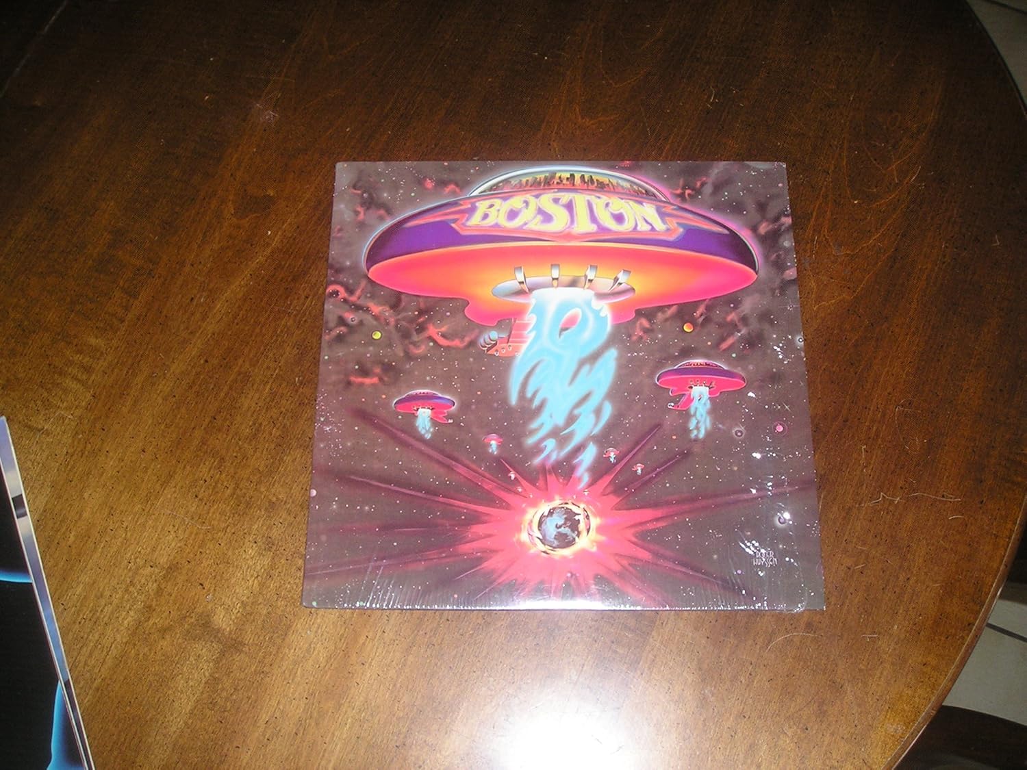 Amazon.com: BOSTON, BOSTON, 1976, JE 34118, EPIC RECORDS: CDs & Vinyl