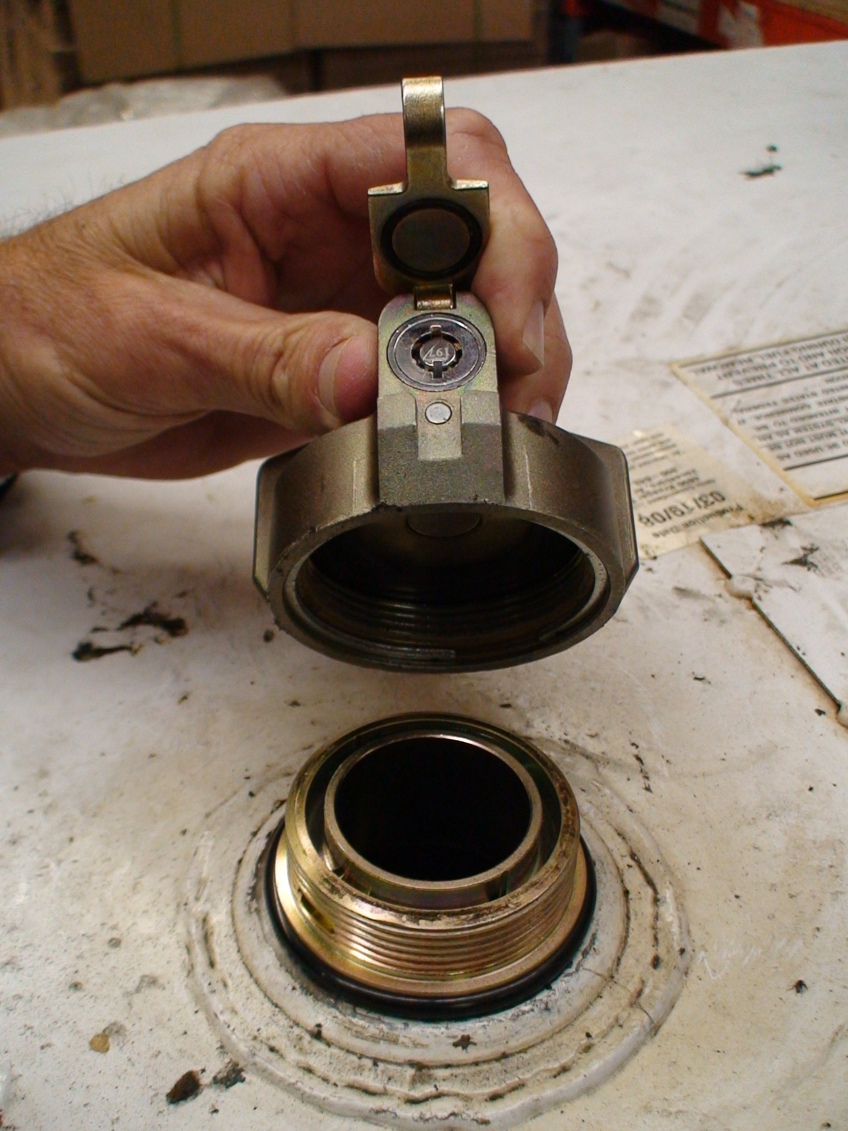 Snapklik.com : Locking Pre-vent Cap For Auxilary And Transfer Tanks