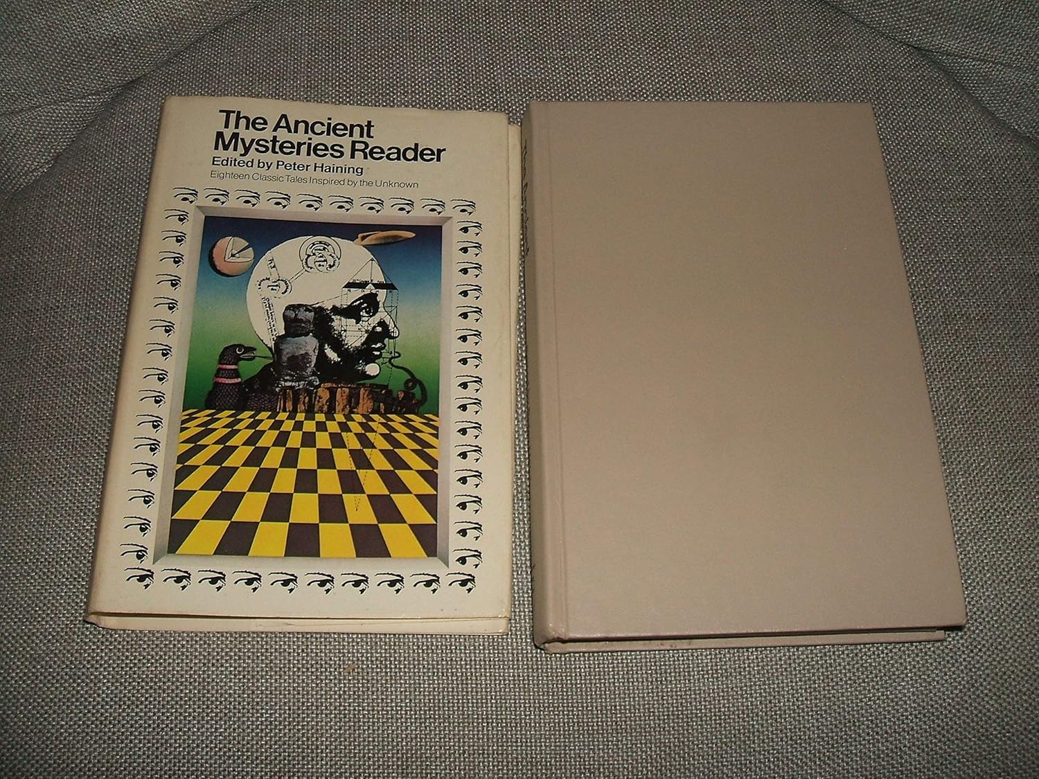 The Ancient mysteries reader: Peter Haining: 9780385098670: Amazon.com ...