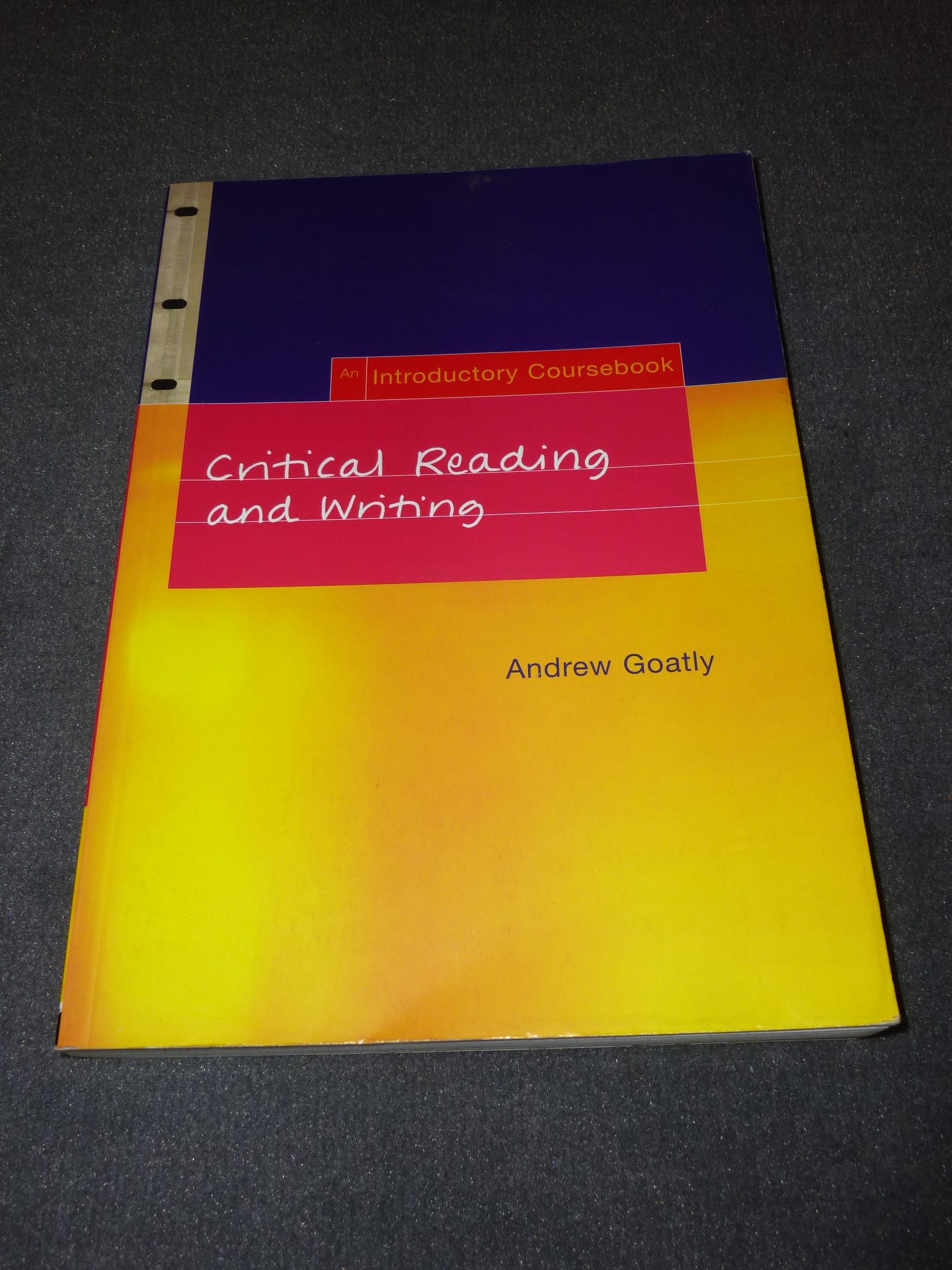 Amazon.com: Critical Reading and Writing: An Introductory Coursebook ...