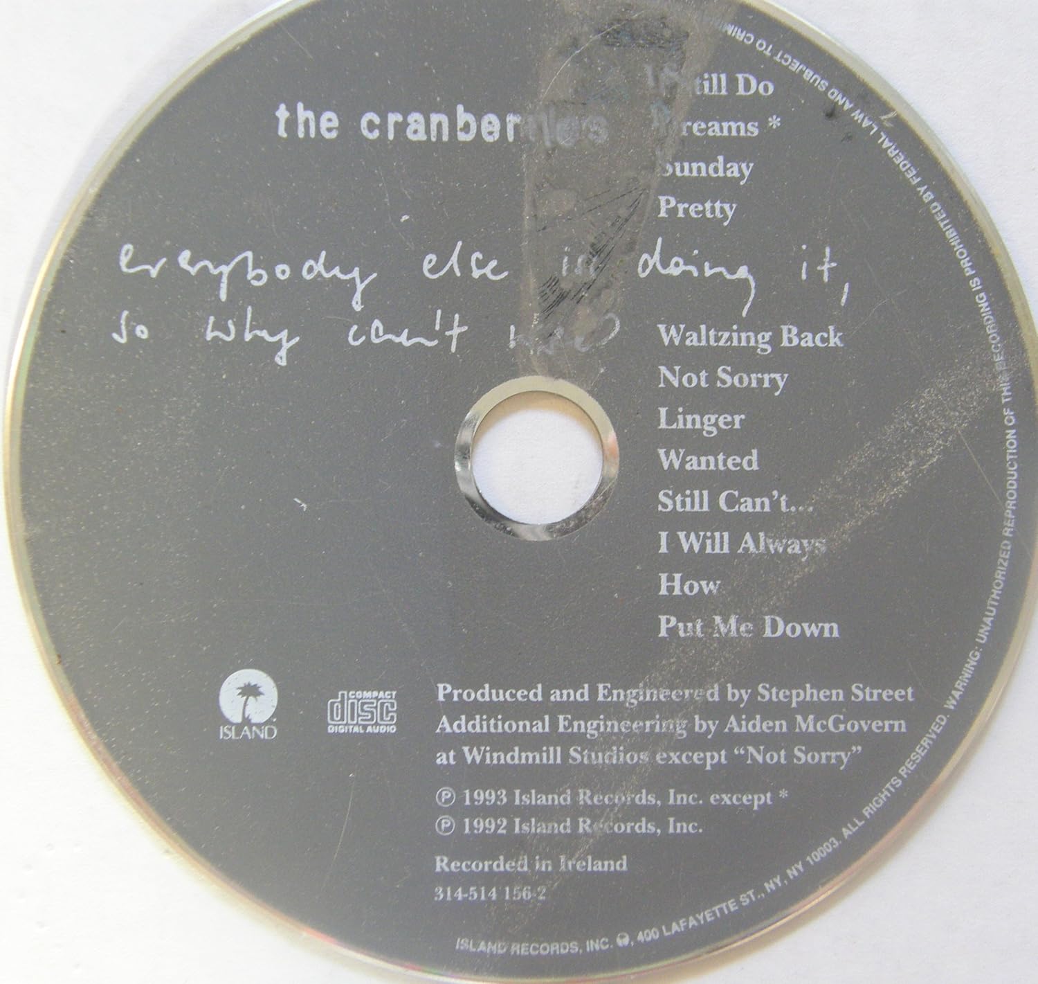 Amazon.co.jp: Everybody Else Is Doing It, So Why Can't We?: ミュージック