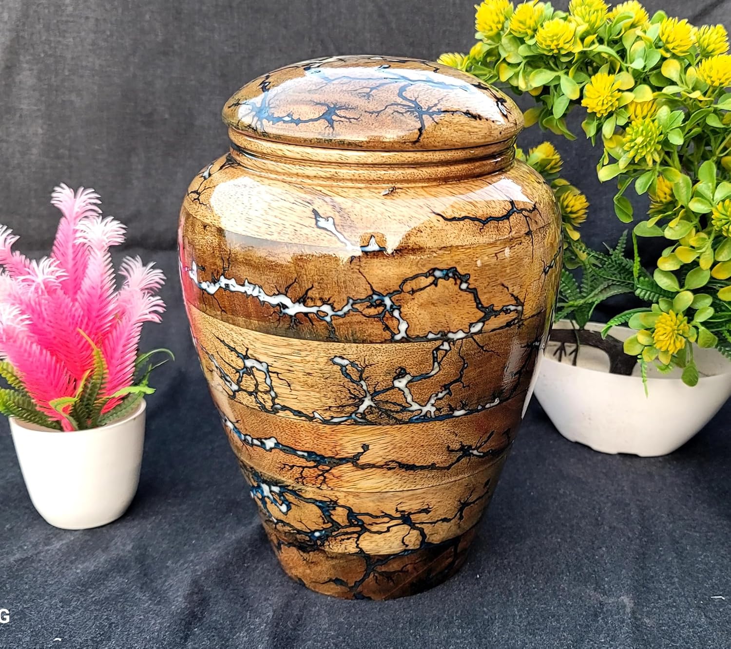 Amazon.com: Wooden Urn Lichtenberg Figure Resin Urn Cremation Urn for ...