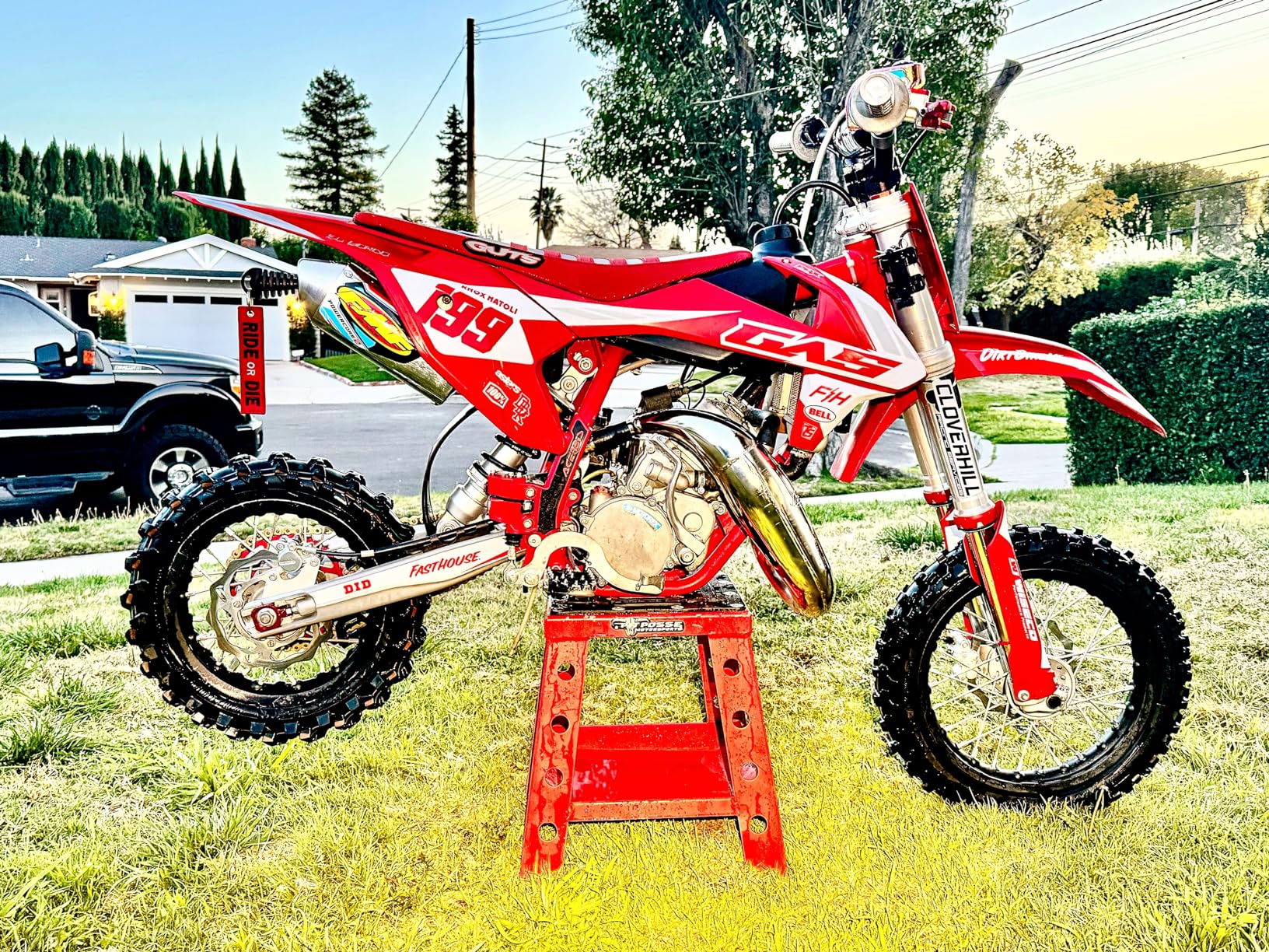 Amazon.com: Pit Posse Mini Bike Stand (13 inches) (Blue) : Automotive