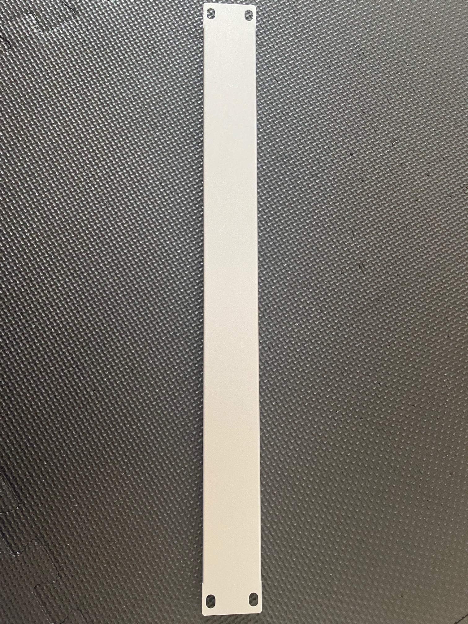 Amazon.com: RACKIDEA 1U Silver Rack Mount Panel Spacer for 19-Inch ...