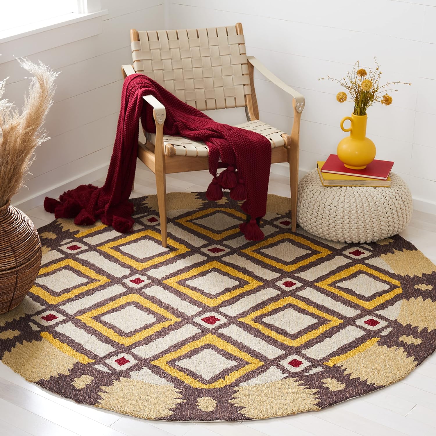 Safavieh Four Seasons Collection FRS455E Hand Hooked Beige And Yellow safavieh-four-seasons-collection-frs455e-hand-hooked-beige-and-yellow