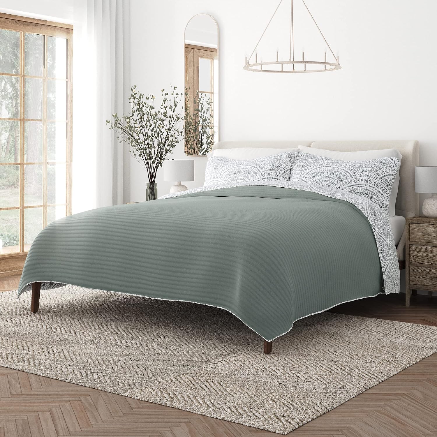 Amazon.com: Merit Linens Light Green 3-Piece Reversible Full/Queen ...