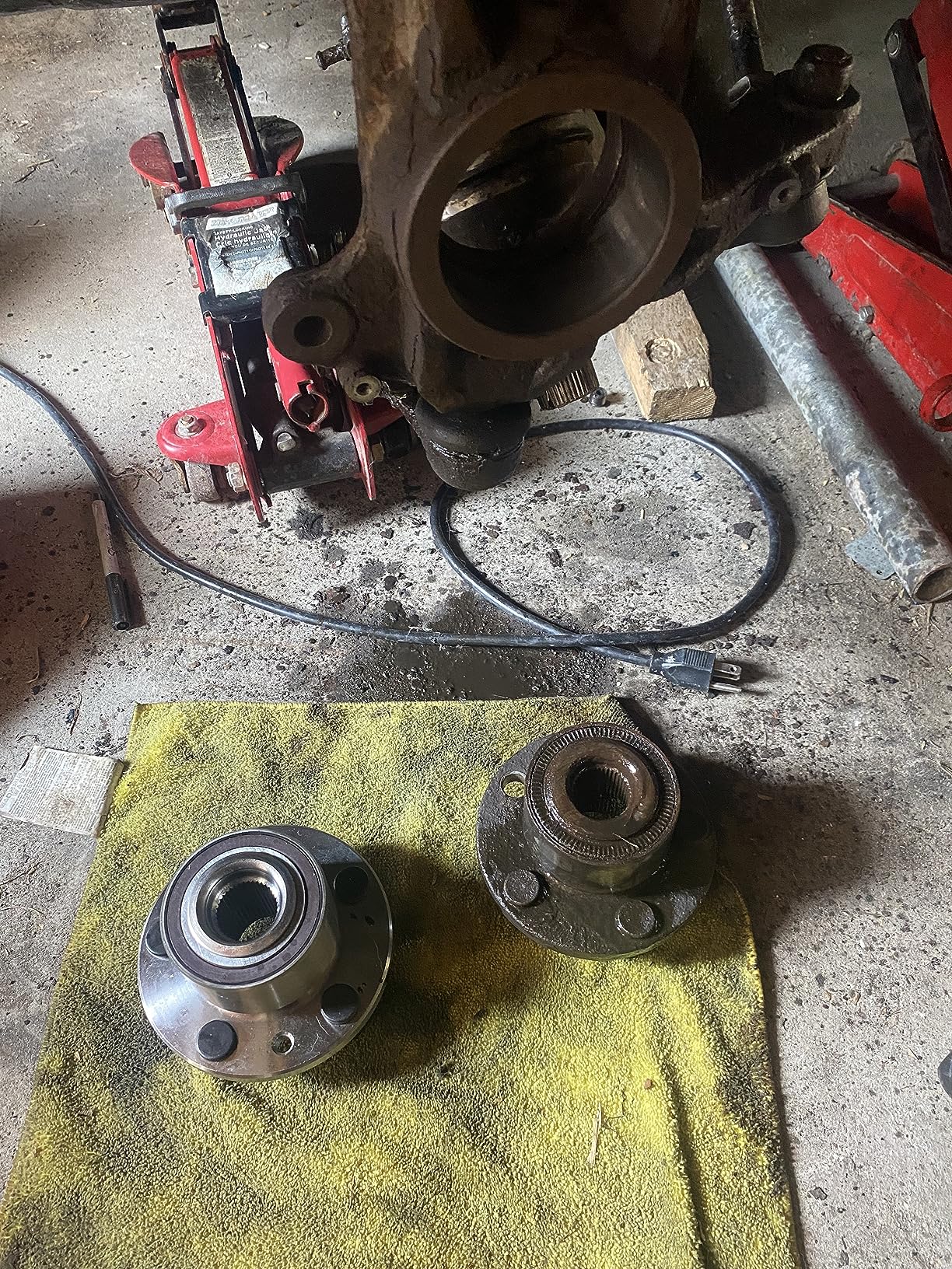 A-Premium 2 x Front Wheel Bearing and Hub Assembly with 5-Lug ...