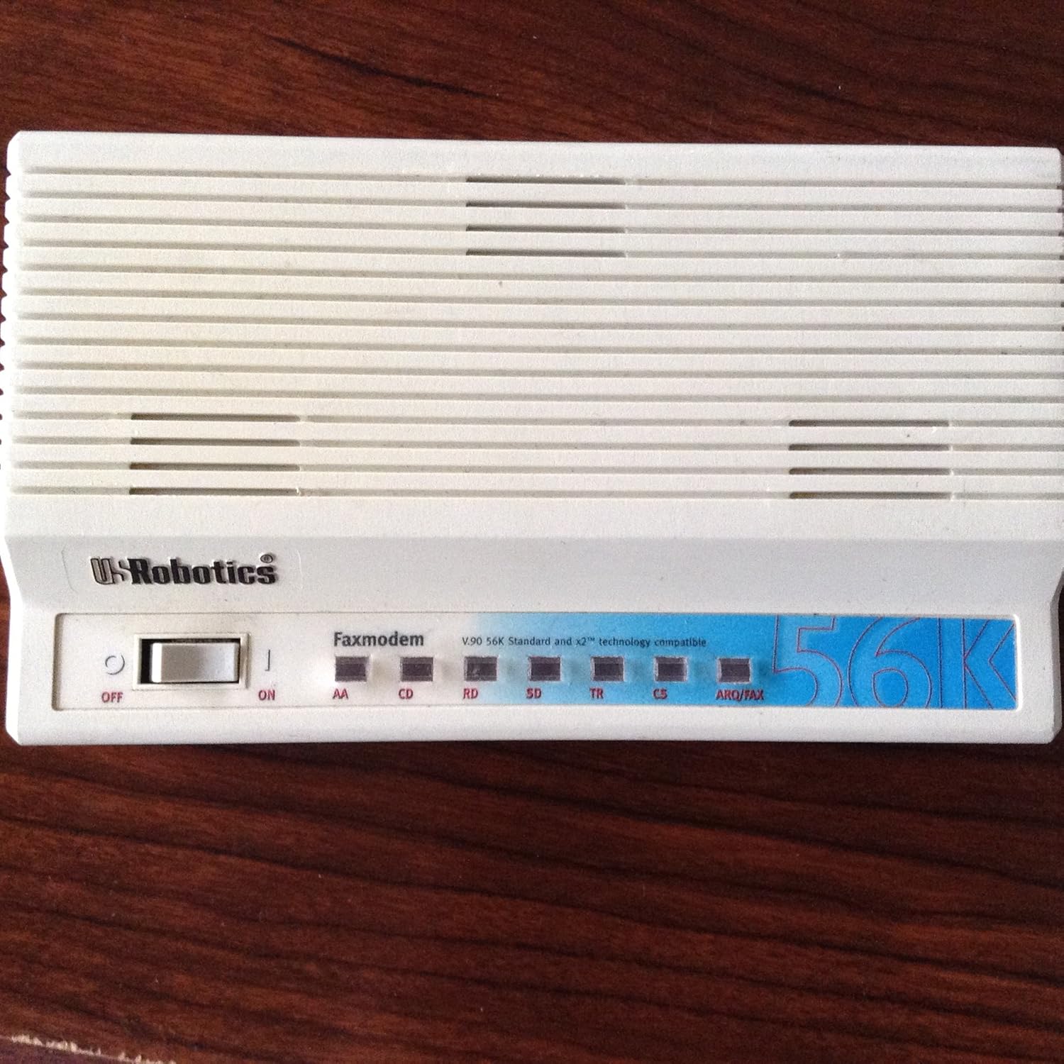 Amazon.com: U.S. Robotics 005686-03 56K V.90 External Fax Modem ...