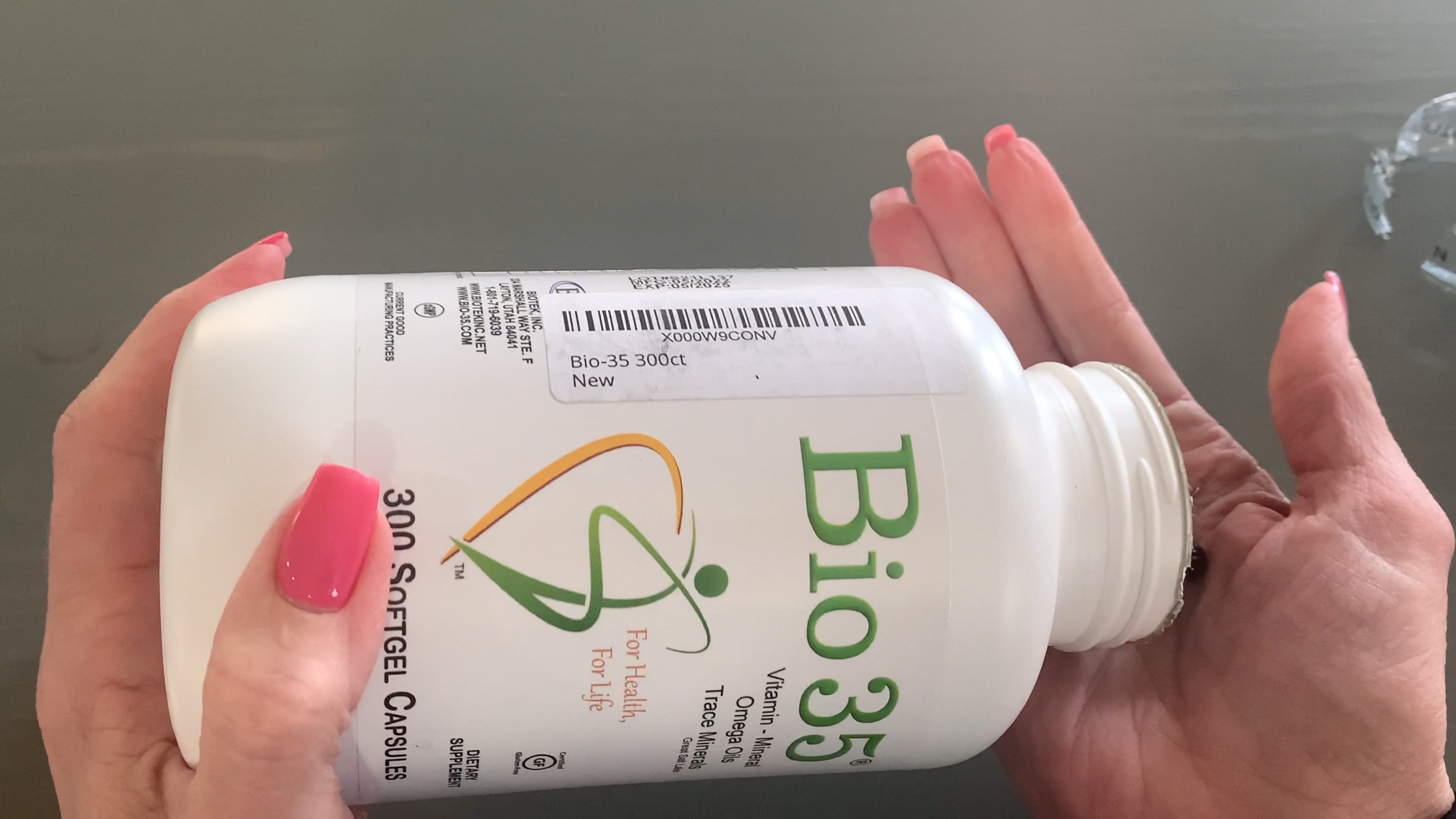 Watch Look inside Bio-35 by Pro-Biotiks on Amazon Live