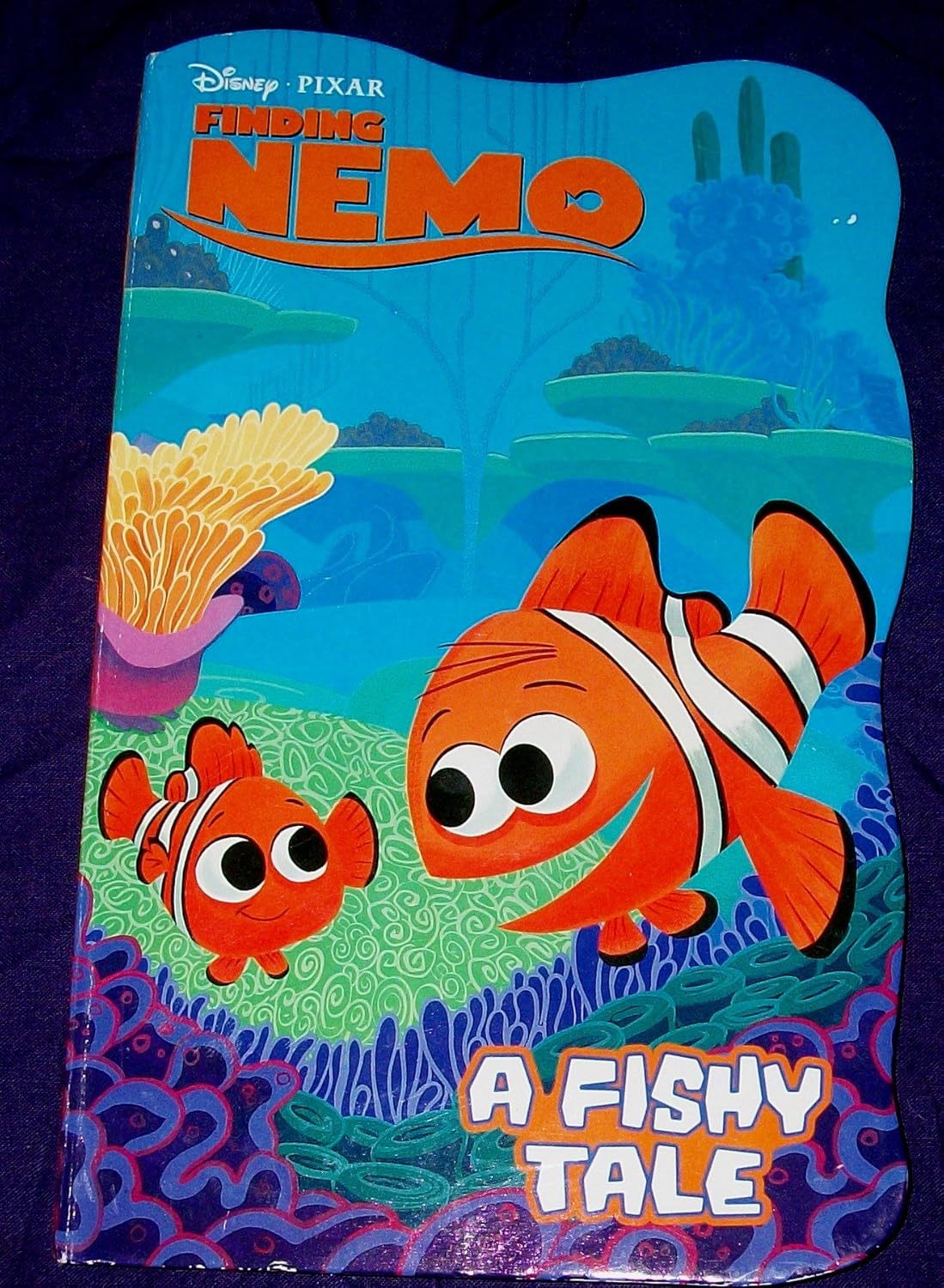 Finding Nemo A Fishy Tale Shaped Board Book 9781453060995 Amazon