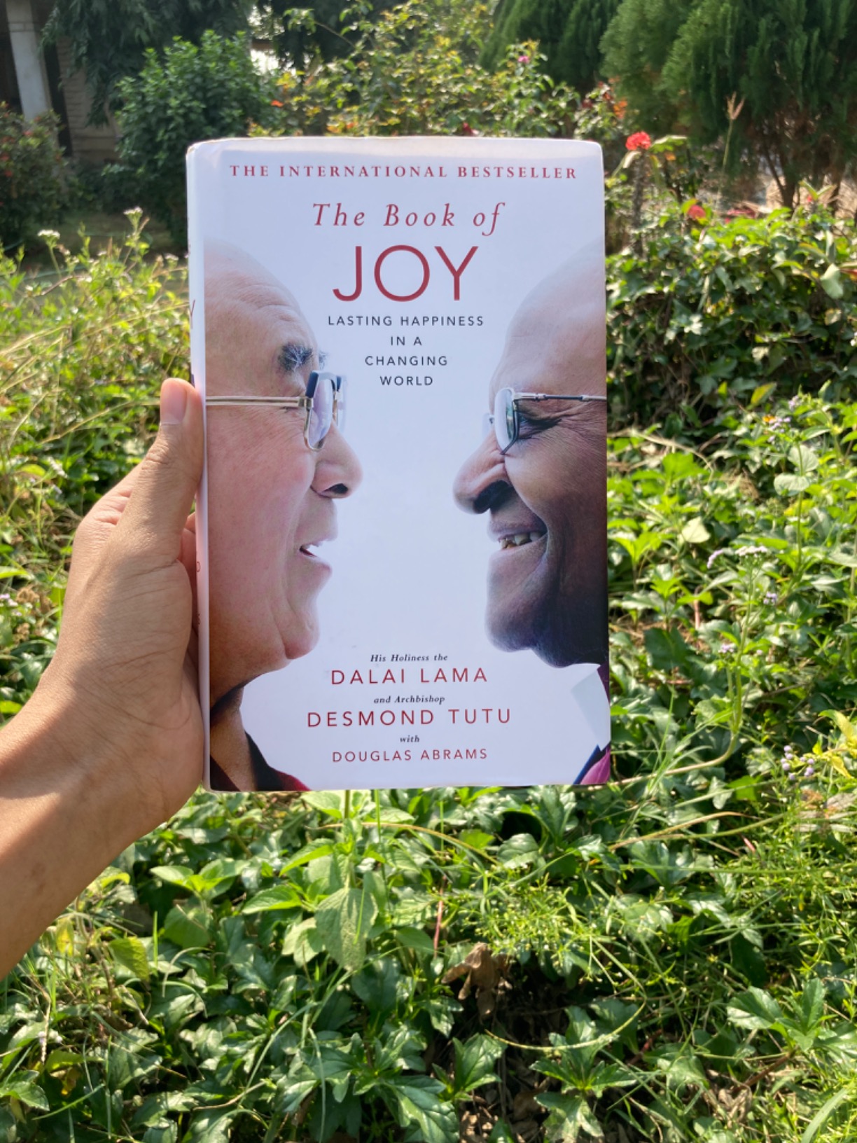 The Book of Joy: Lasting Happiness in a Changing World : Dalai Lama XIV ...