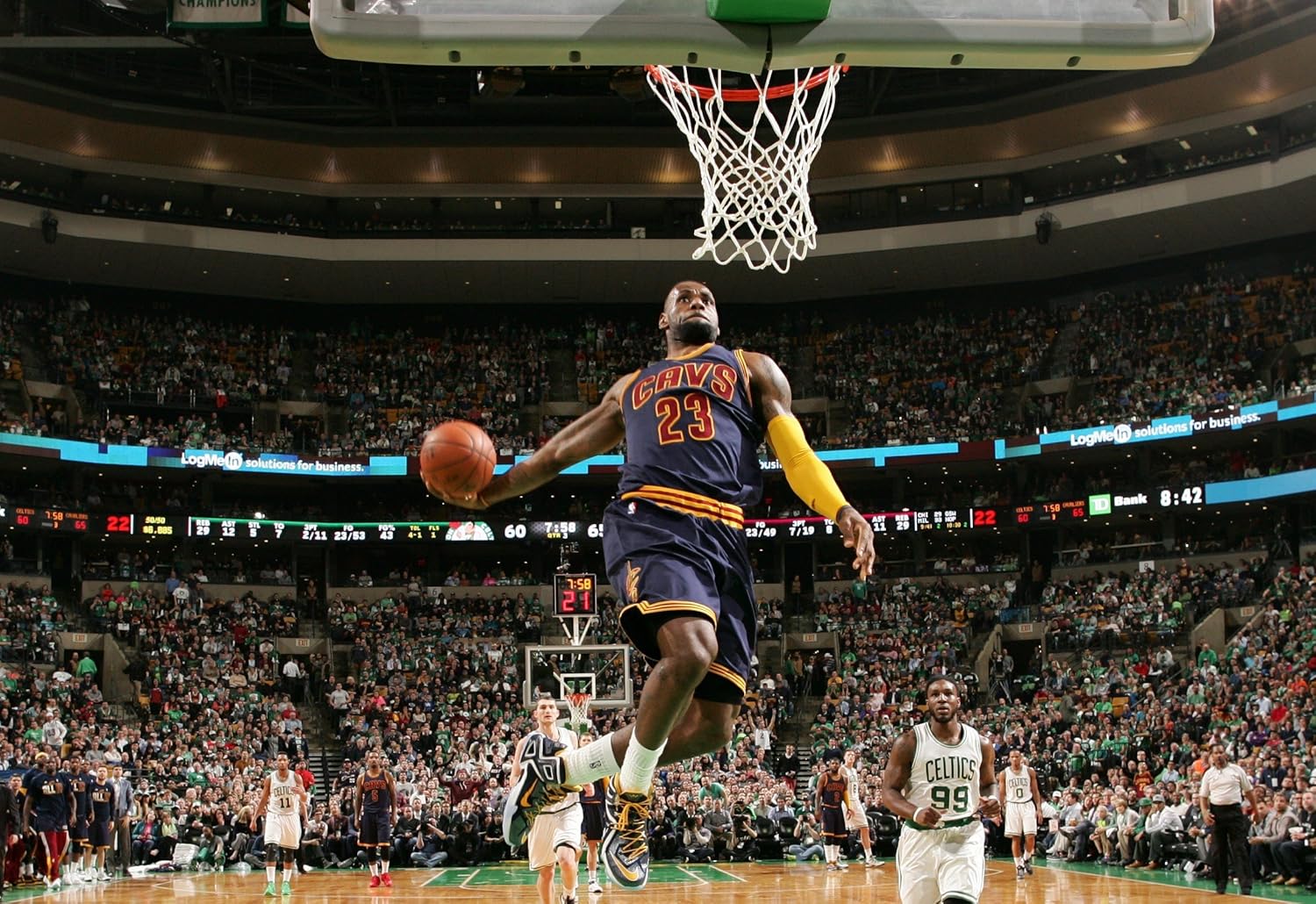 Amazon.com: Photo posters Lebron James Cleveland Cavaliers Basketball ...