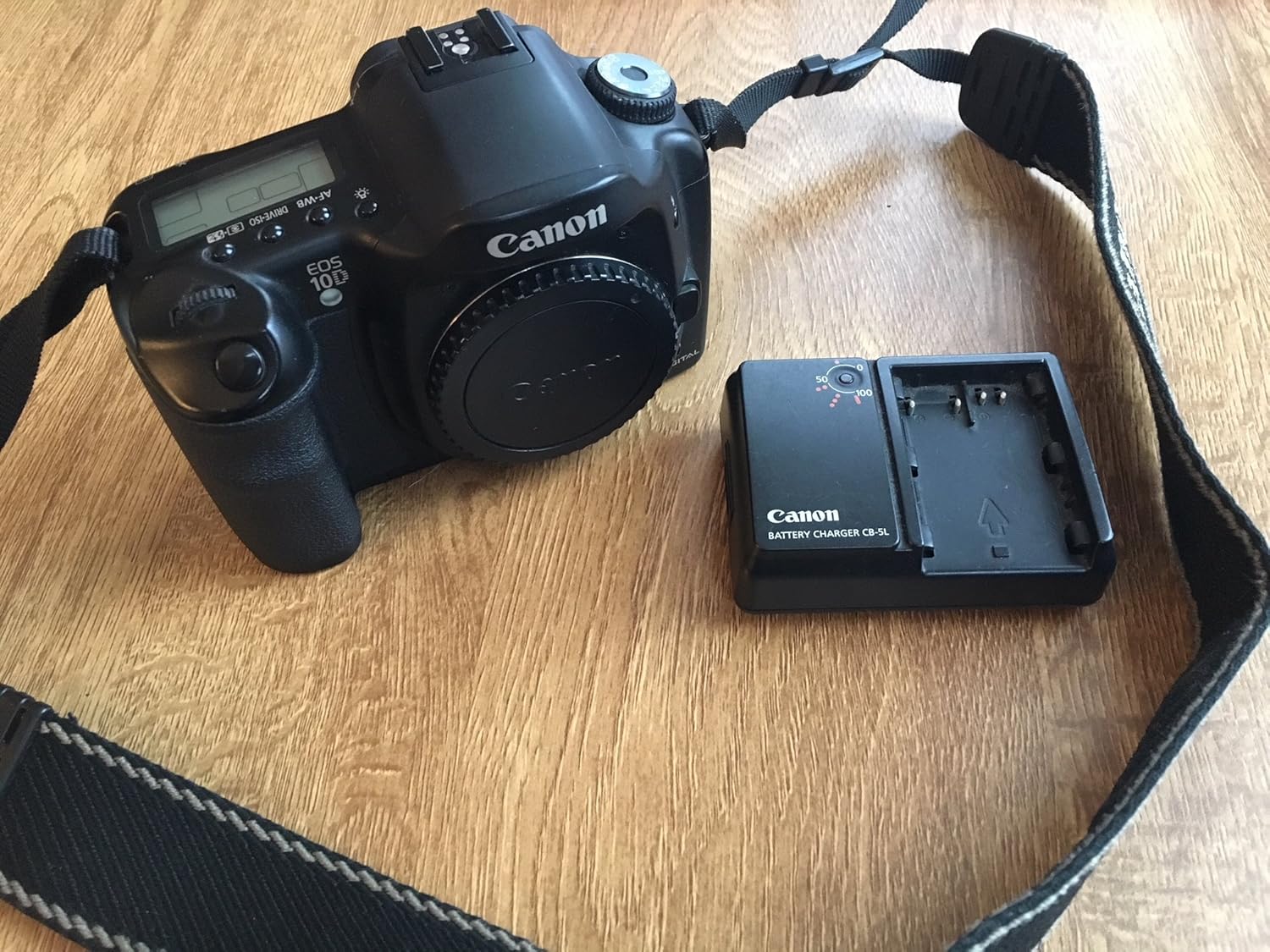 Canon EOS 10D Digital SLR Camera [6MP] - Body Only: Amazon.co.uk ...