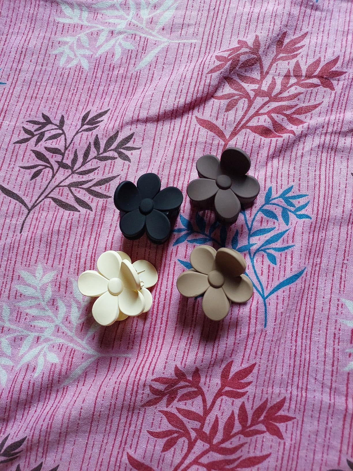 ALIBA COLLECTION 4 Piece Medium Hair Claw Clips, Matte Flower Claw ...