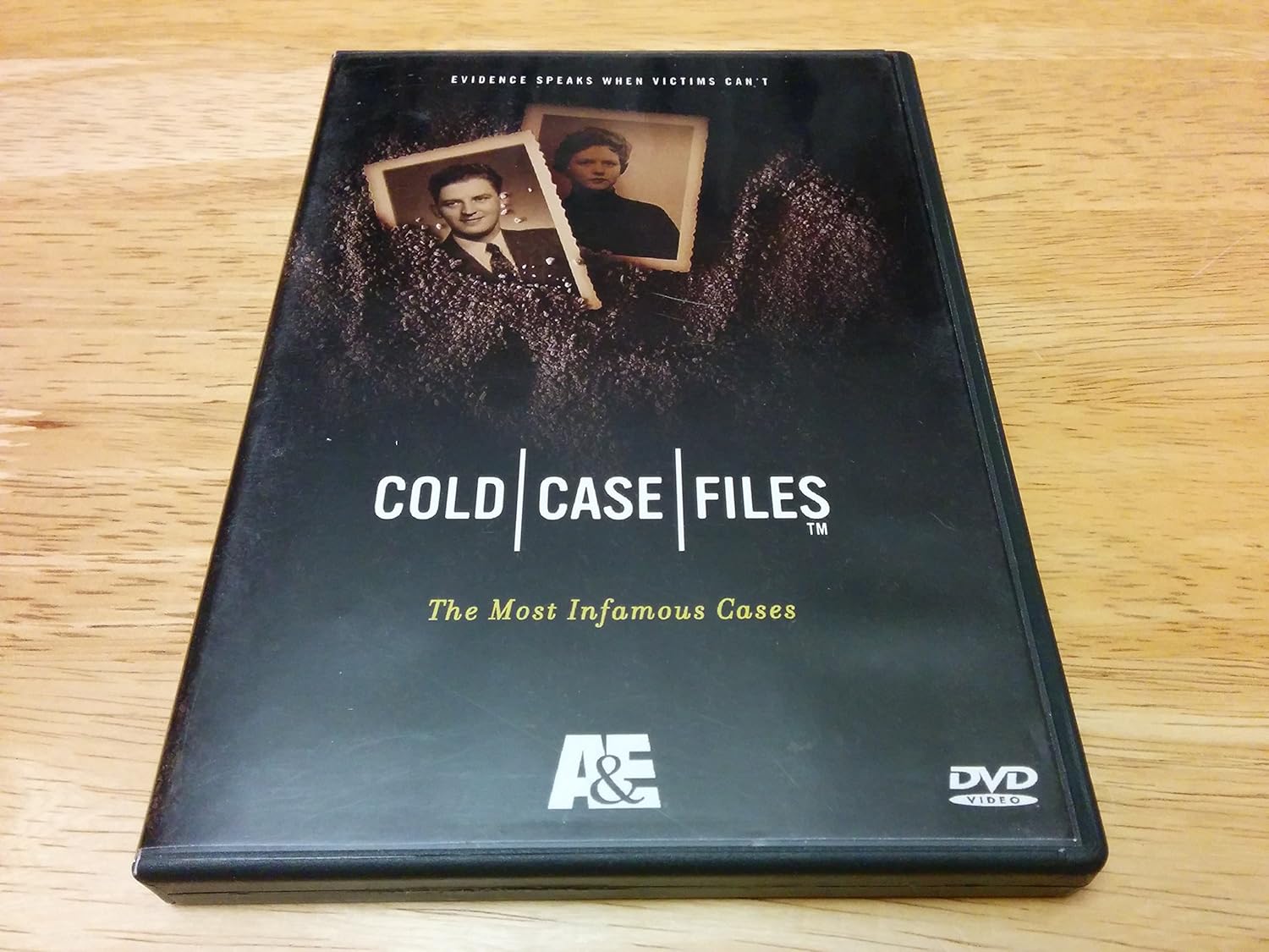 Amazon.com: Cold Case Files - The Most Infamous Cases : Tommy LeNoir ...